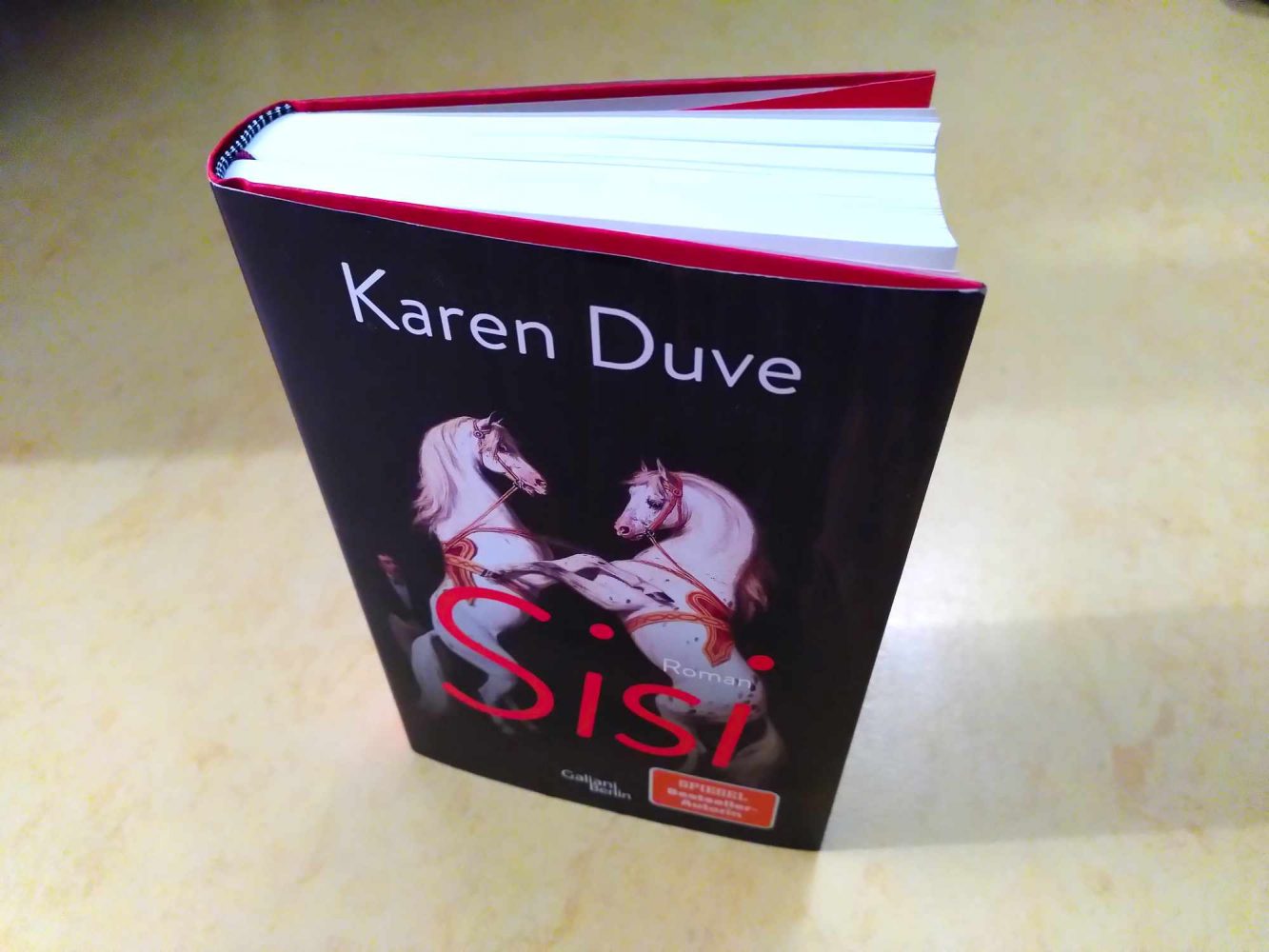 Wolfgang Tischer on Twitter: "»Sisi« von Karen Duve – Reiten als Antidepressivum https://t.co ...