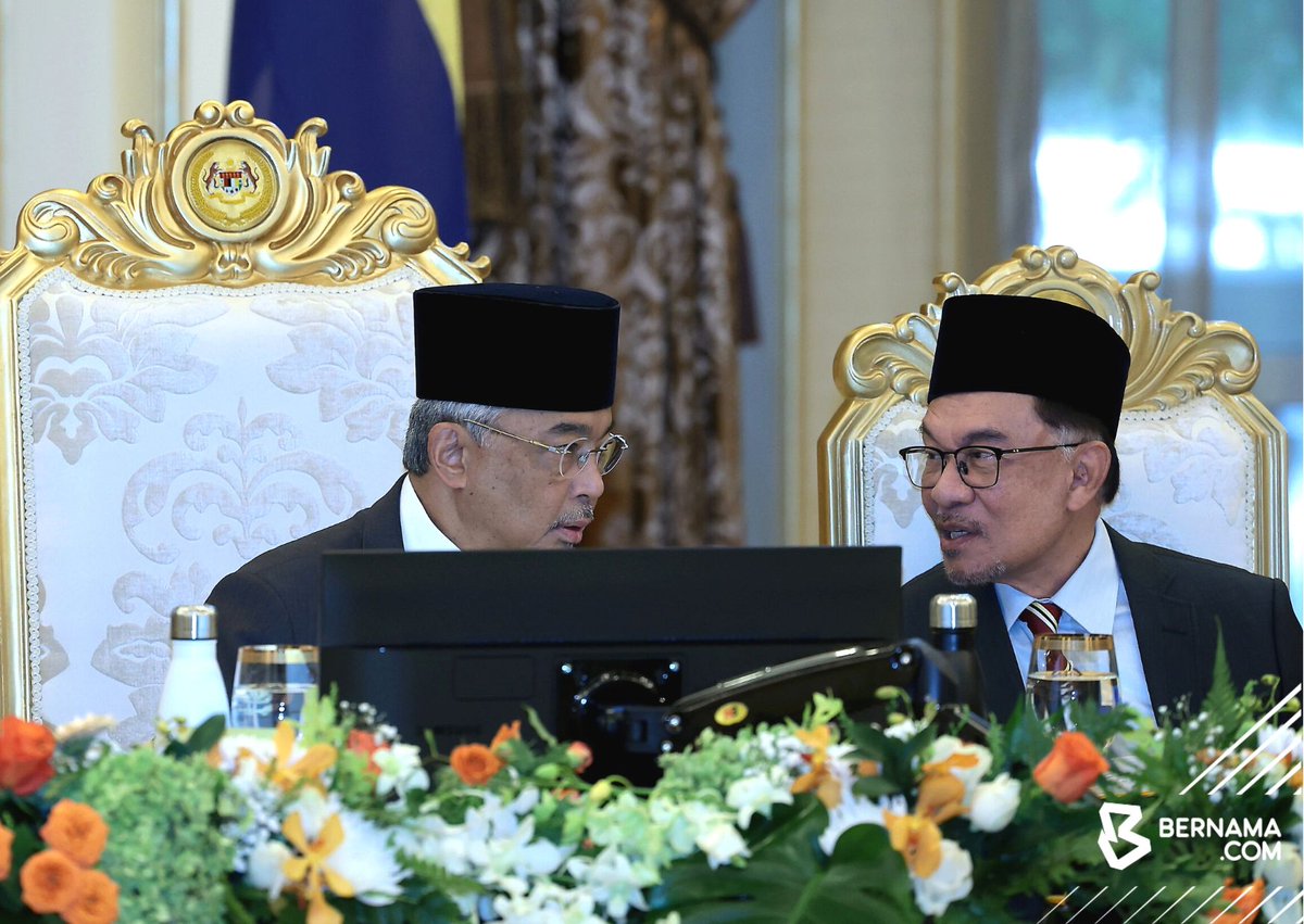 BERNAMA on Twitter: "Barisan Kabinet hampir dimuktamadkan, PM menghadap Agong 8 pagi Jumaat ...