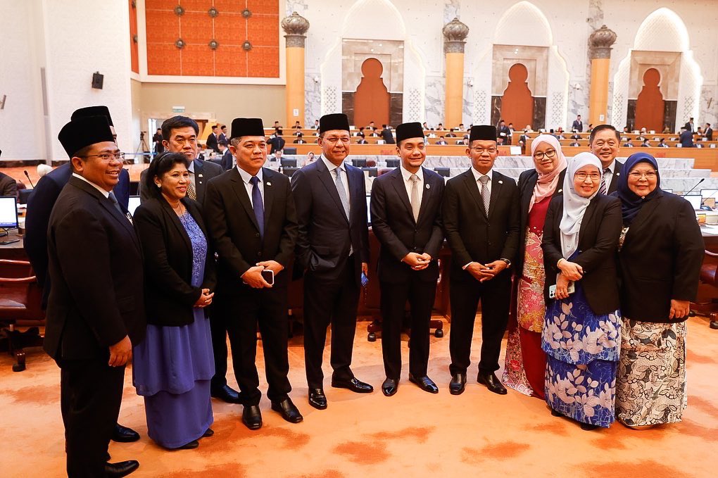 Hasni Mohammad ๐ฒ๐พ on Twitter: Hasni Mohammad ๐ฒ๐พ on Twitter: