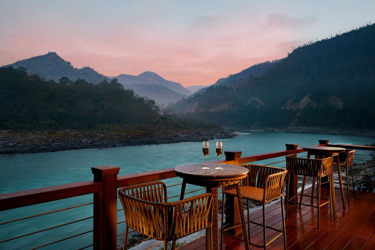 6 Best riverside stays of Ganga In Rishikesh Which Will Give You an ...