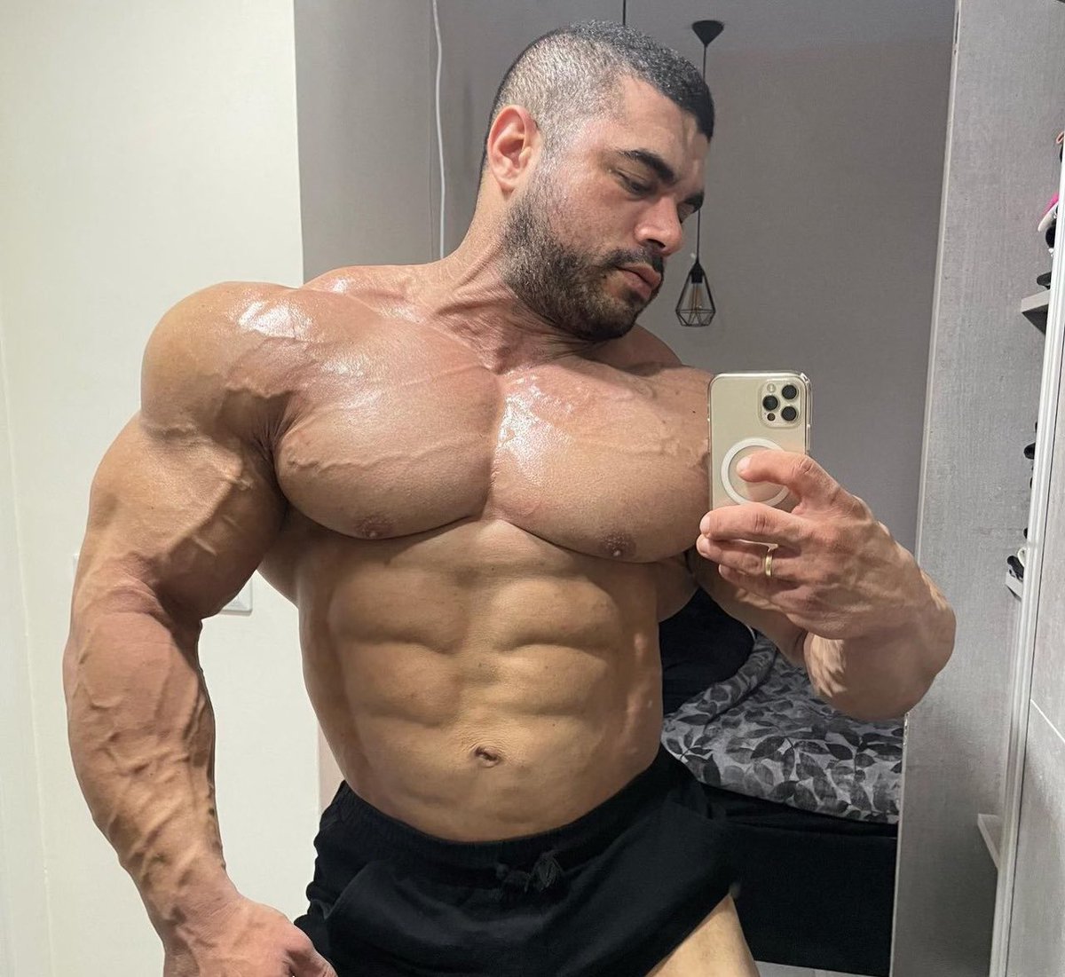 Graham Smith on Twitter: "Sahar Kazes"