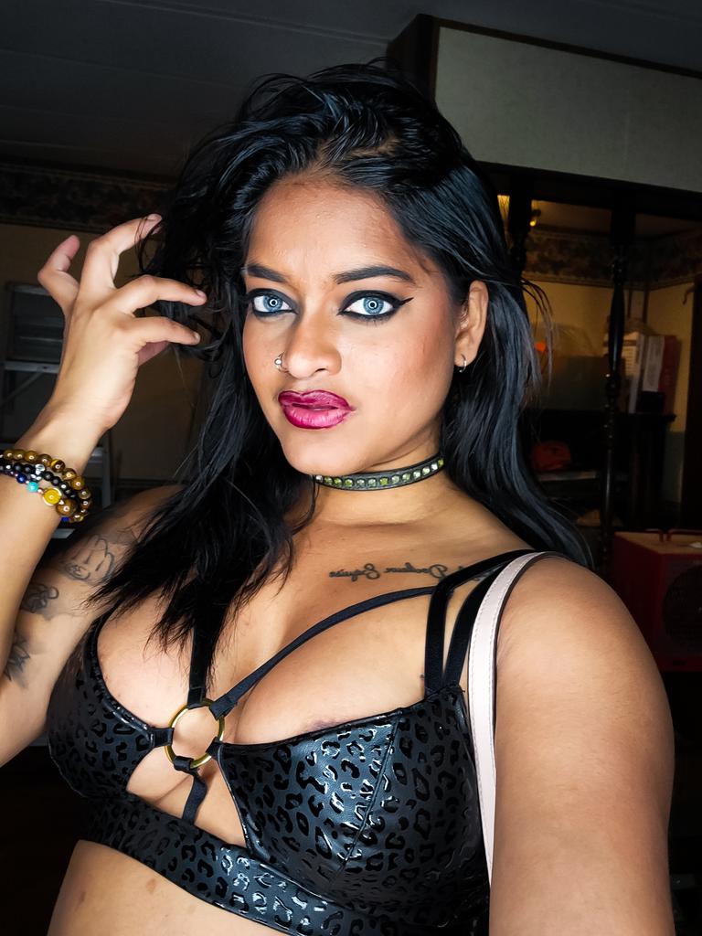 Sam Singh on Twitter: "Hello!"