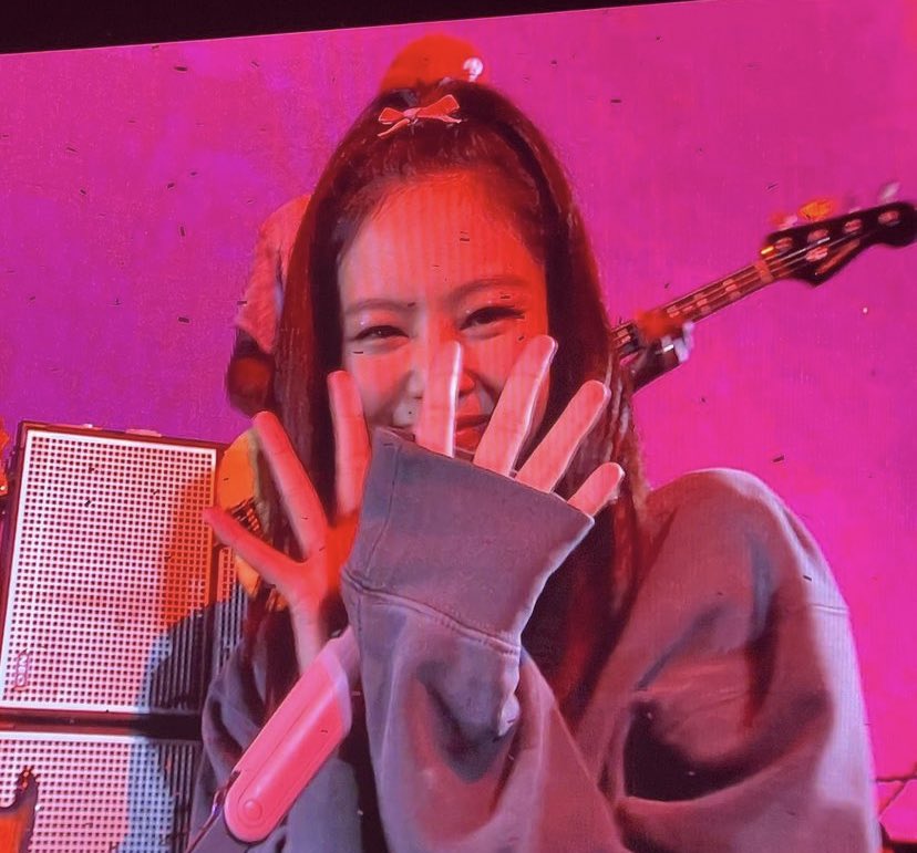 Jennie Chile On Twitter She Is So Cute Jennie 8009