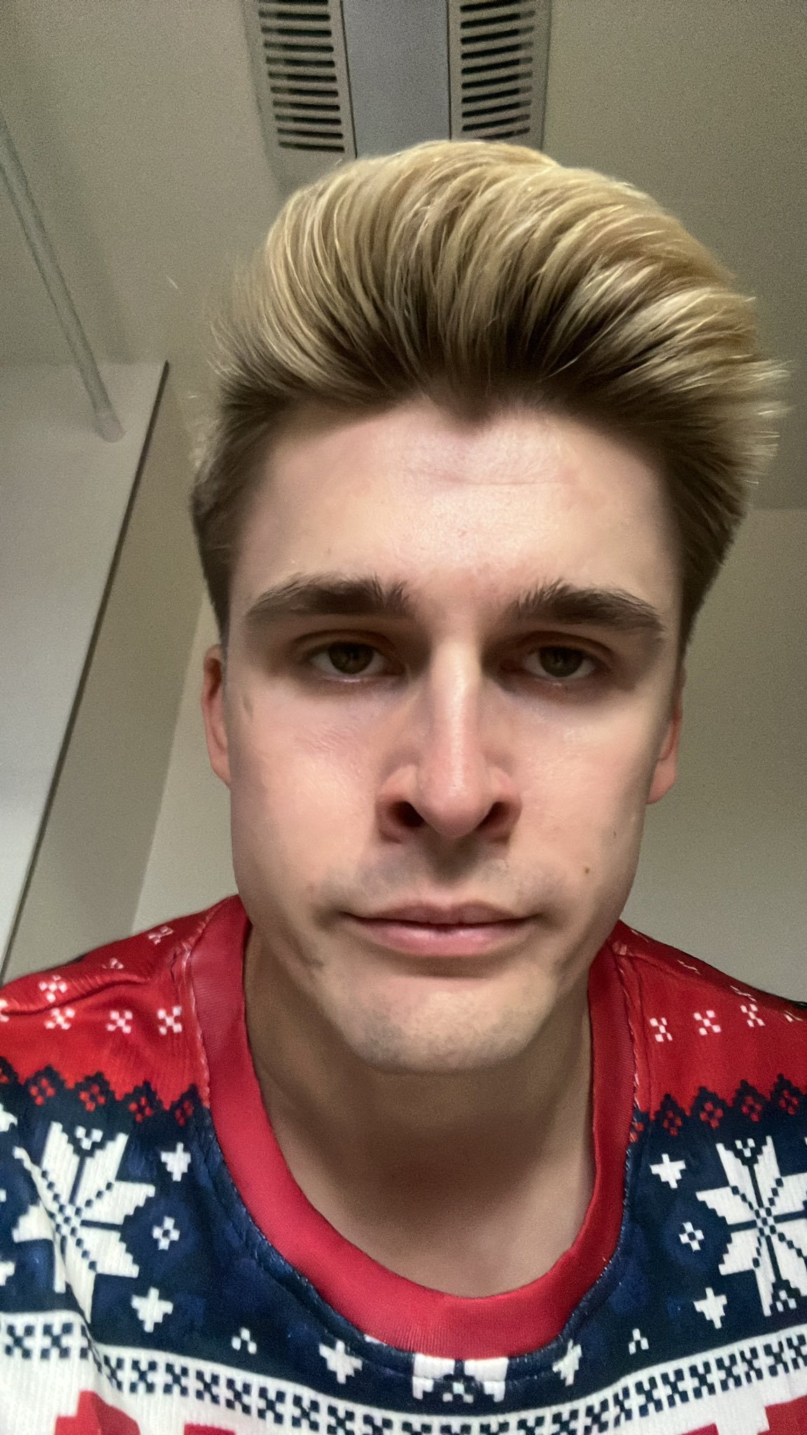 ludwig on Twitter: "@SmallAnt Homelander edition https://t.co/Zz2vxK22Gw" / Twitter