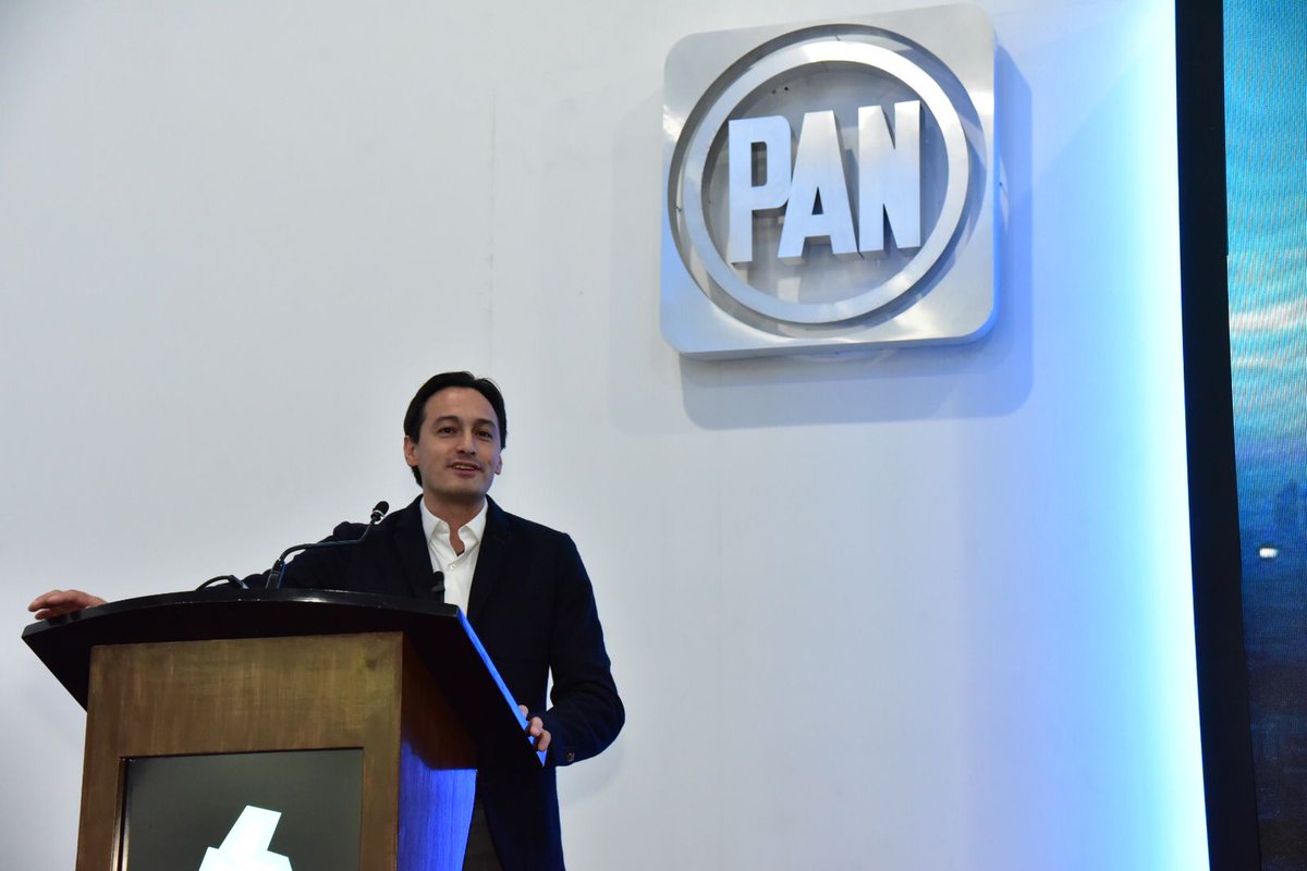 PAN Ciudad de México on Twitter: "Esta noche el Presidente @AAtaydeR, la Secretaria General ...