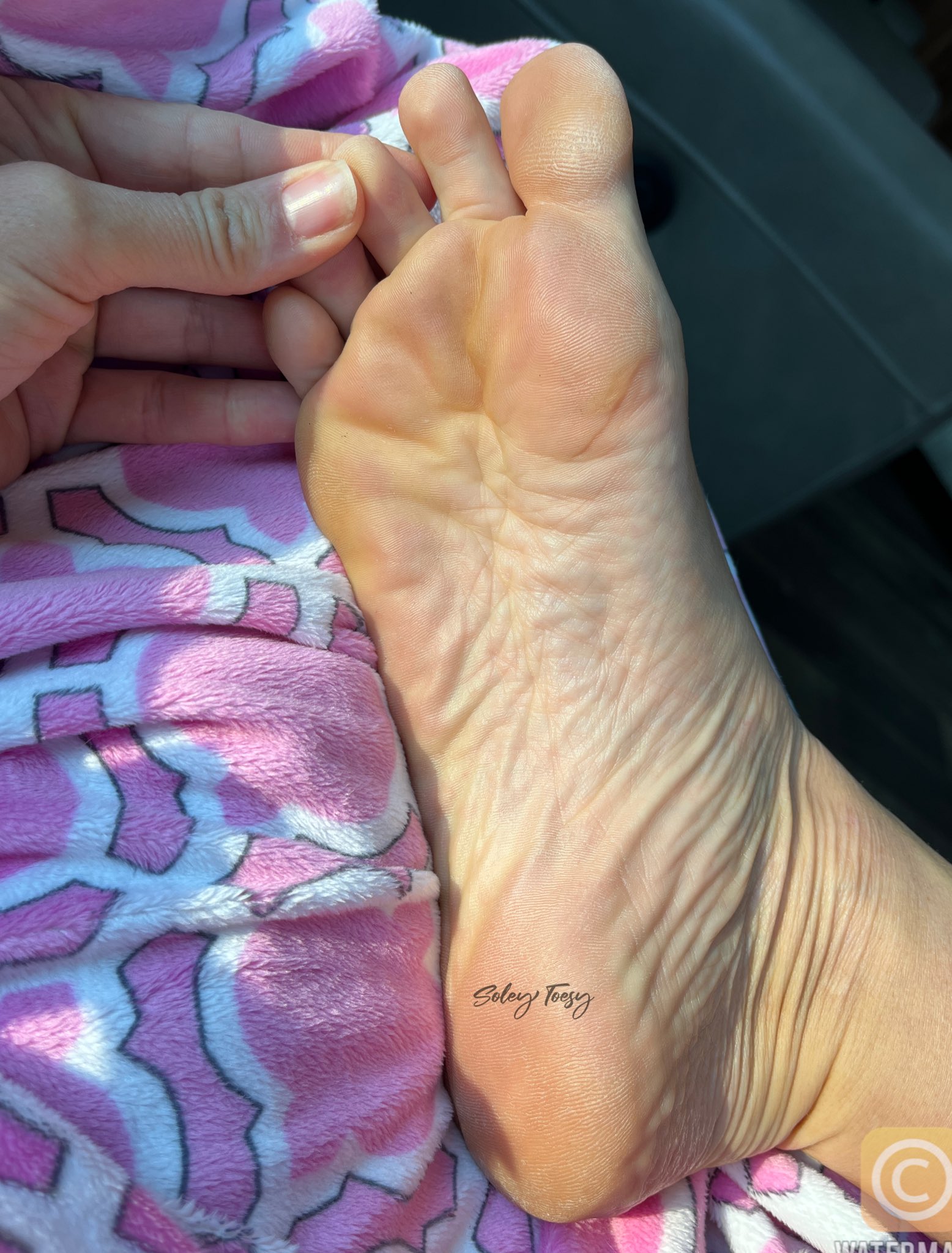 Soley Toesy On Twitter Sunny Soles Sunday Are You 👅 Or 💋