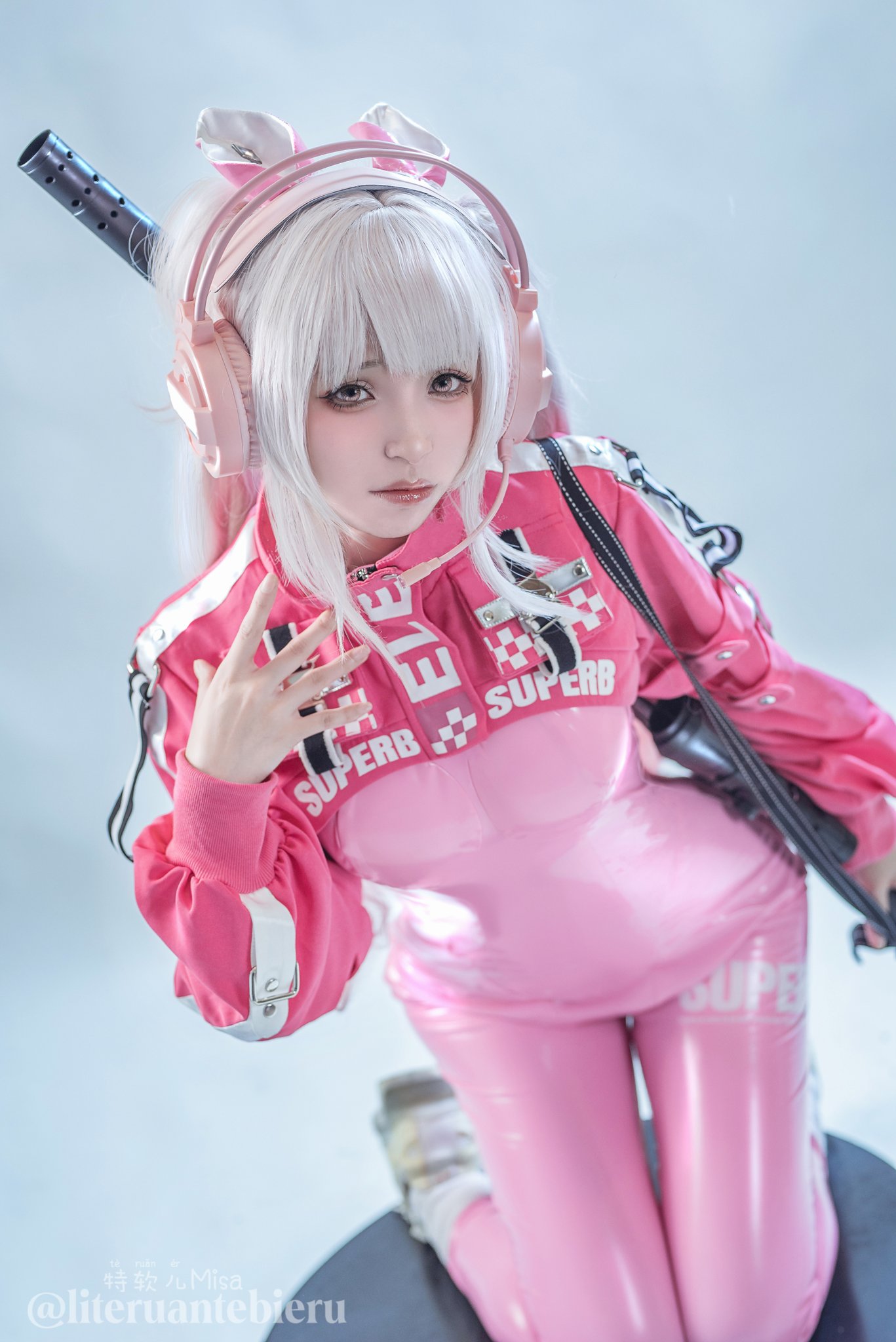 特软儿Misa on Twitter: "#NIKKE —Alice 拍完才发现忘戴手套(*꒦ິ⌓꒦ີ)。 https://t.co/UTVsEXU3X5" / Twitter