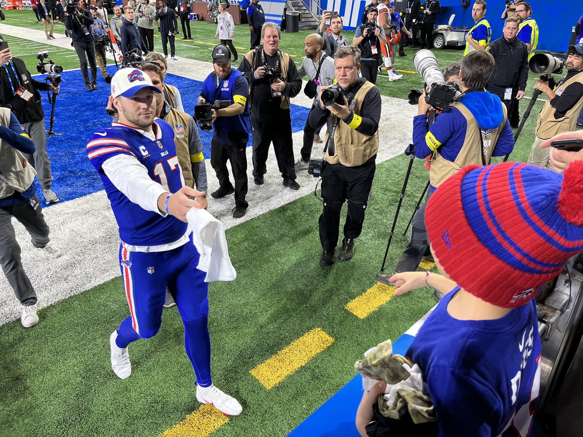 Batavia Daily News on Twitter: "RT @alexbrasky: That’s Jack Scanlan who received some gear from ...