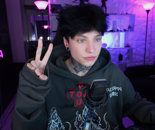 Cry on Twitter: "REACCIONES Y TERMINAMOS EL JUEGO DE TERROR https://t.co/uUh9mPo6O8 RT Y TE ...