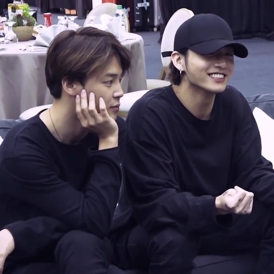 jikook pics on Twitter: "something about this jikook https://t.co/B0qP79TDTL" / Twitter