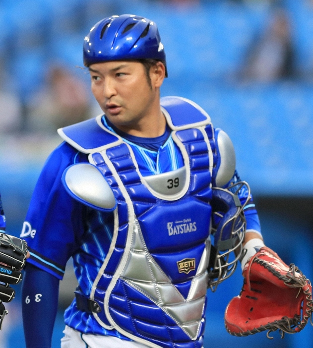 佑介🕊‎@伊勢竜党 on Twitter: "RT @gnomotoke: ソフトバンク DeNAからFA権行使の嶺井獲得（スポニチアネックス）- Yahoo!ニュース https ...