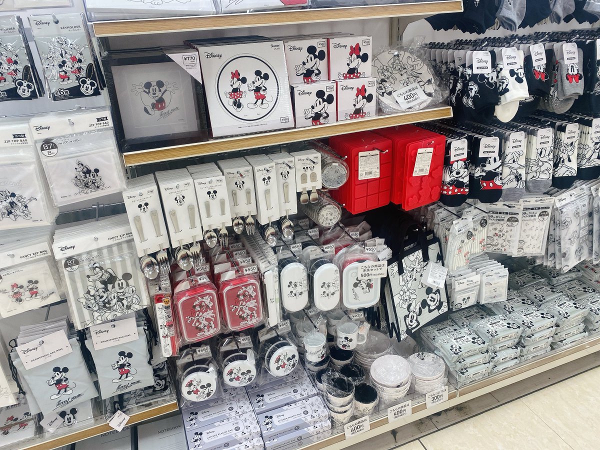 100均キャンドゥ『ディズニー』コラボグッズの新商品が人気！モノトーン調でかわいい♡ | Jocee@最新ニュース