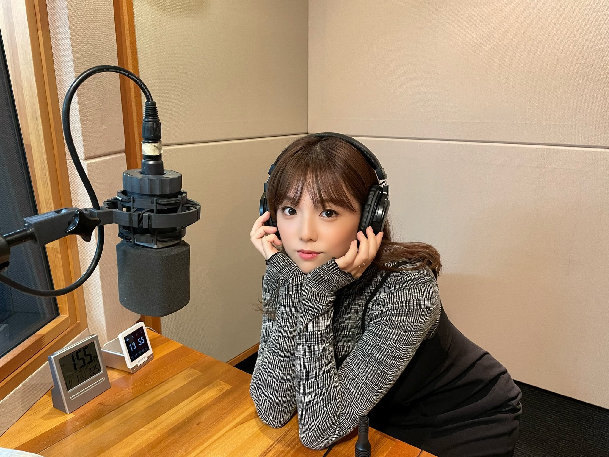 篠崎愛 on Twitter: "先週に引き続き、レインボータウンFM「SNS FUN！」に出演します📻 明日、11月22日(火) 19時30分〜19時40分放送です！ 「リスラジ」アプリまた ...