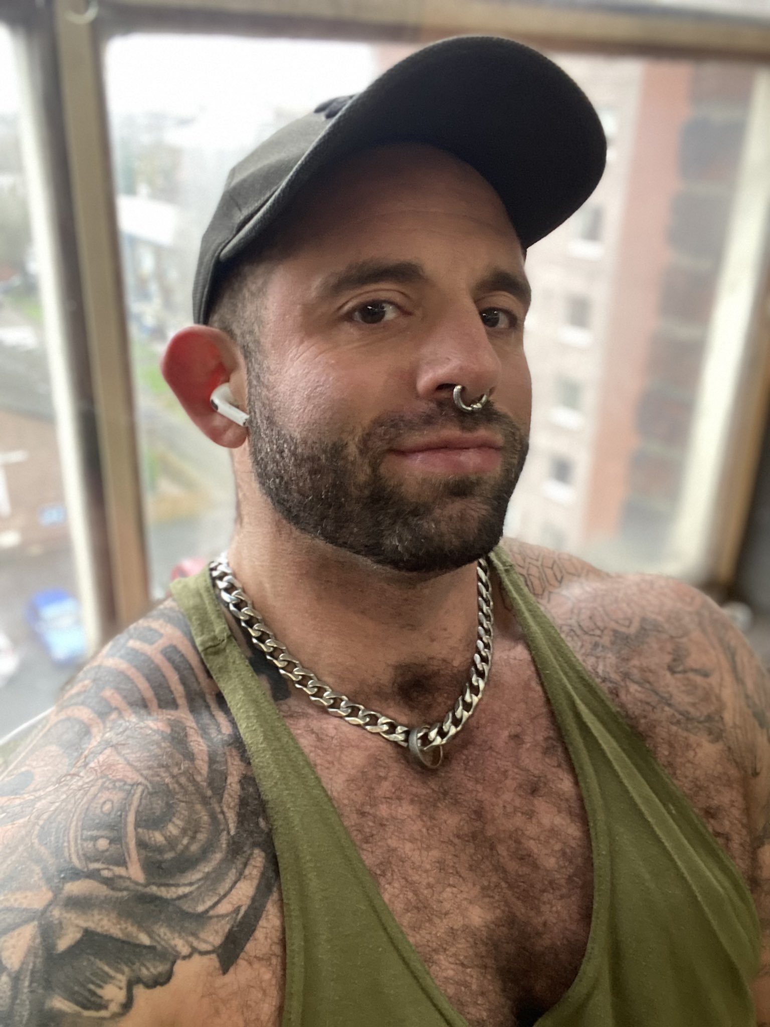 TW Pornstars - Bull Barrett 🇬🇧💪🏻. Twitter. Monday again. Deep breaths. 11:15 AM - 21 Nov 2022