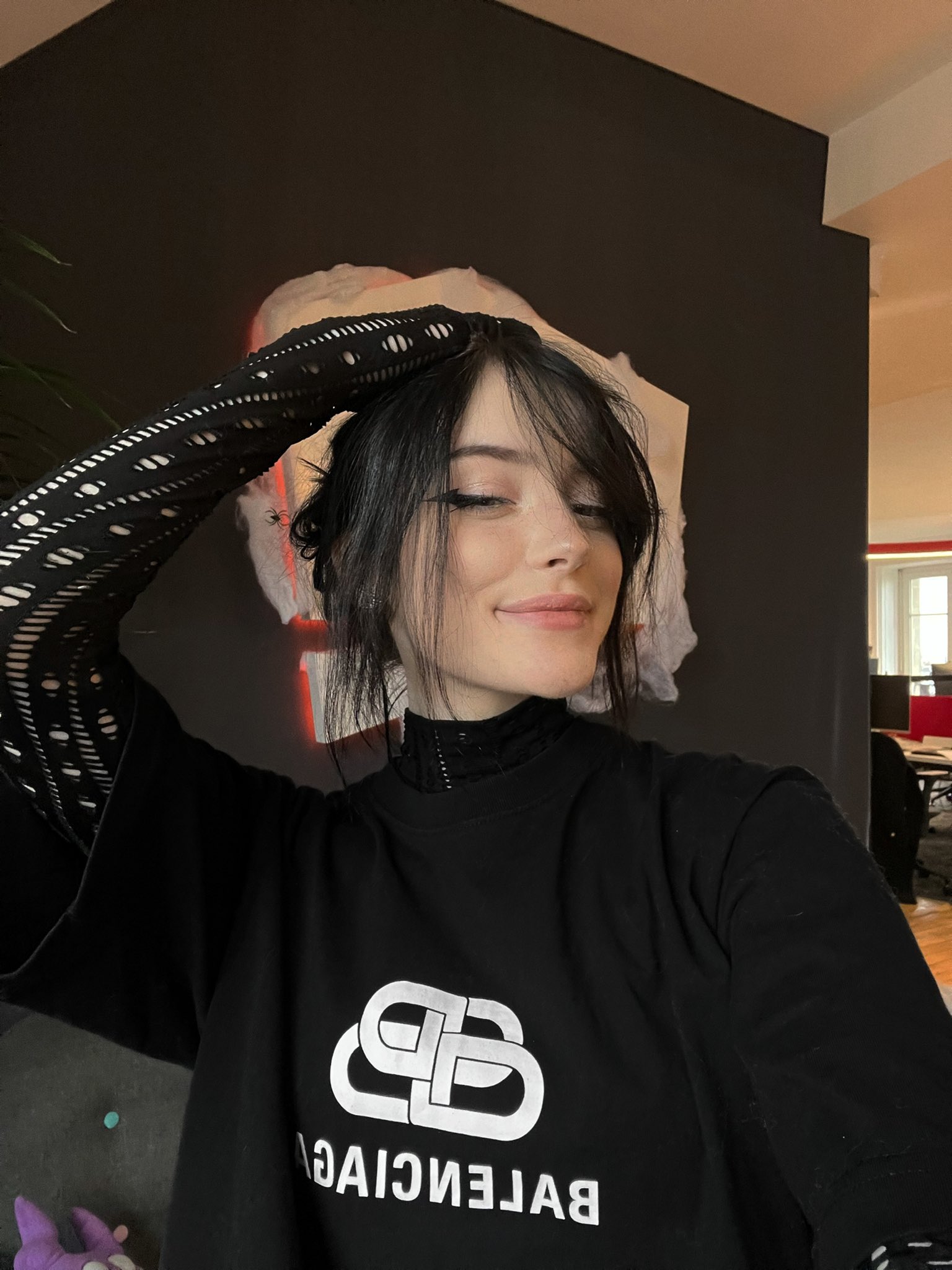 BDS Эви / Evy on Twitter: "Au locaux Riot la 🥺 https://t.co/pk57wzrMIr" / Twitter