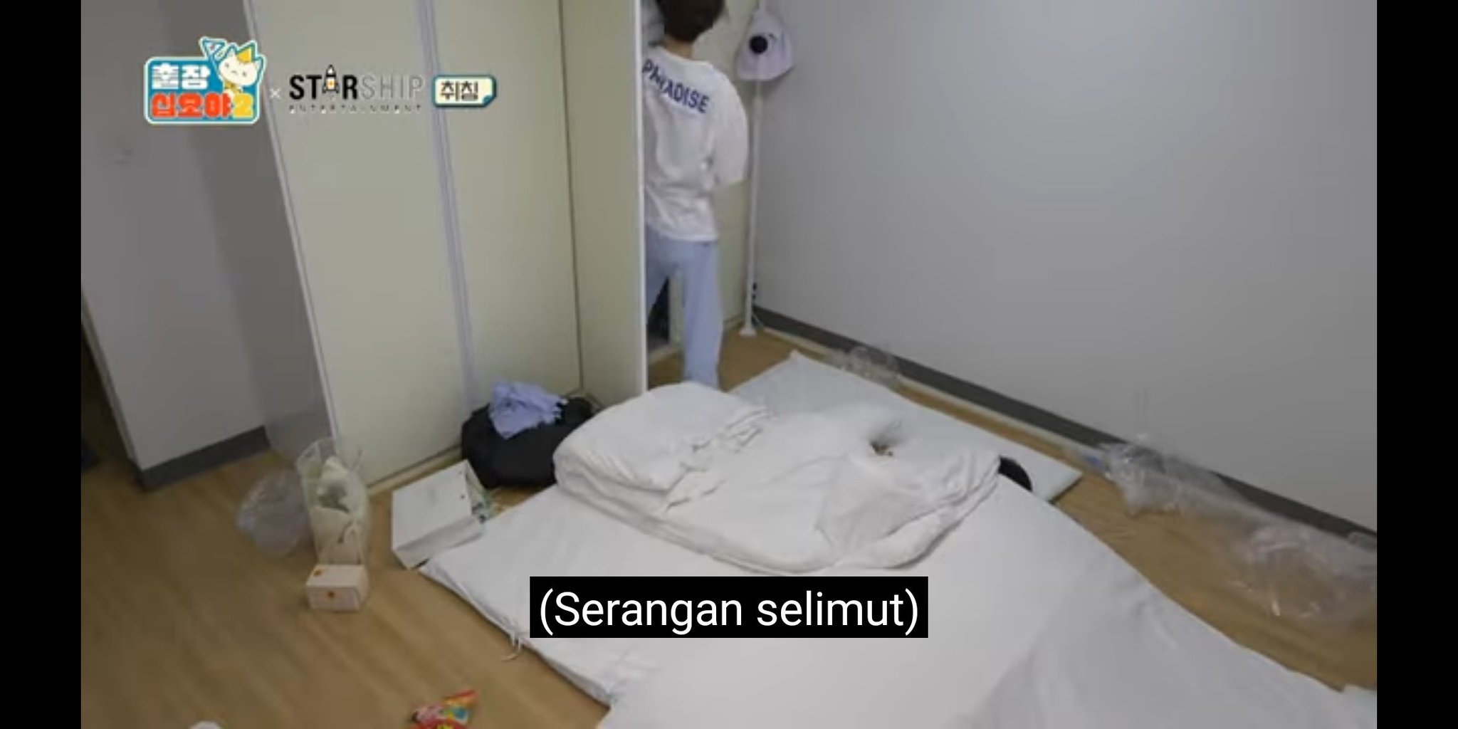 ebi on Twitter: "@kdrama_menfess Aku penasaran sama diaa, yang nimpuk selimut sama bantal ituu ...