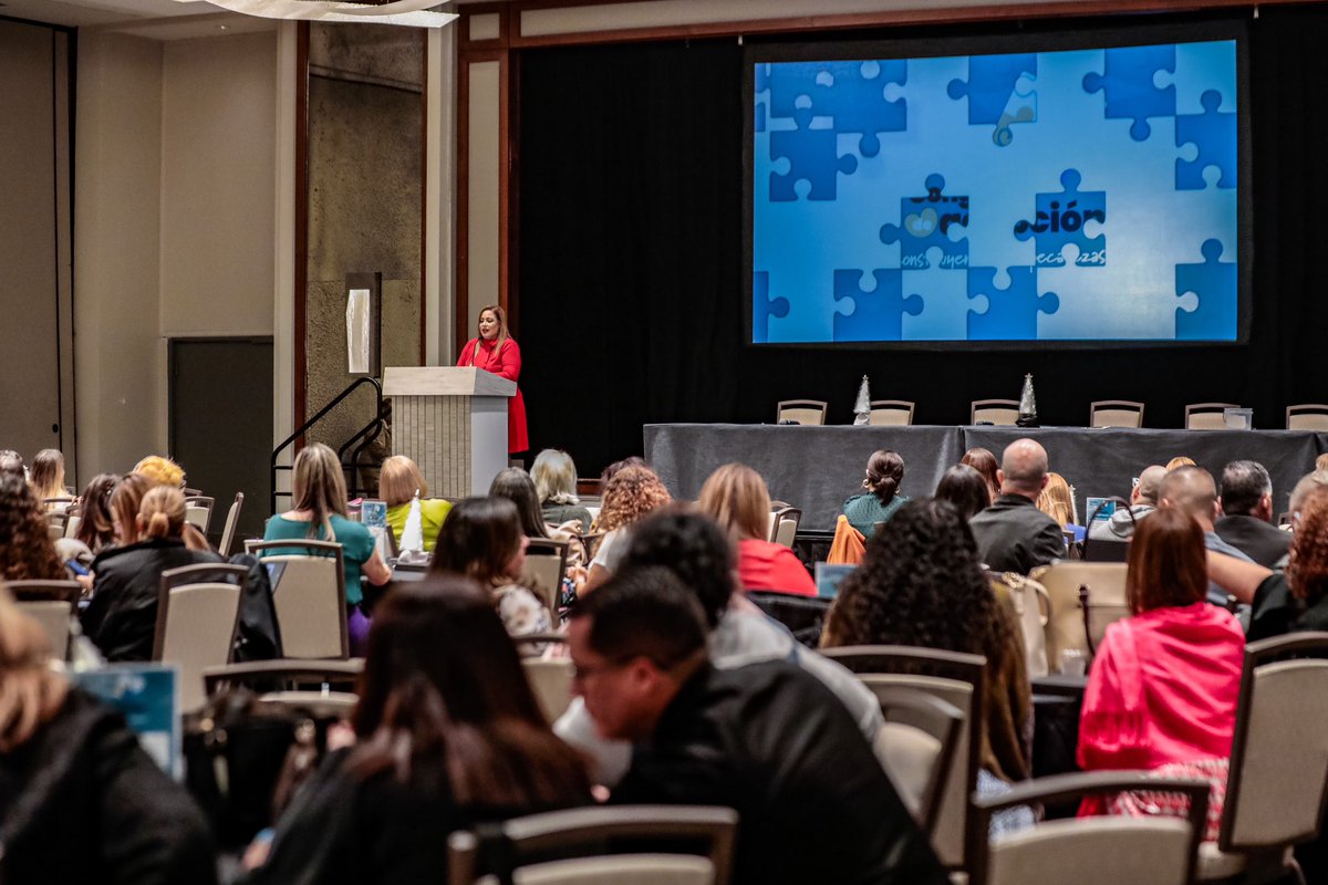 La Fortaleza on Twitter: "RT @SomosFamiliaPR: Con motivo del Mes de la Adopción, el ...