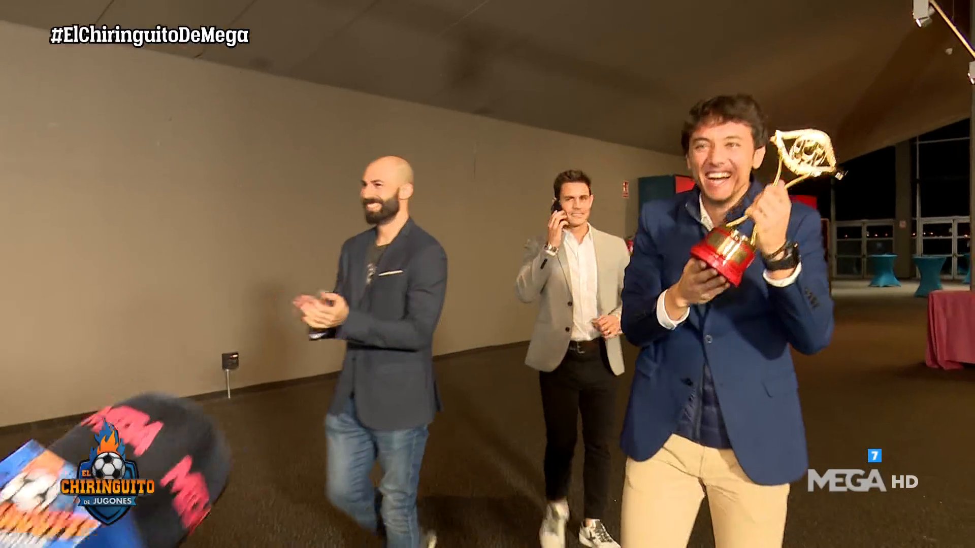 El Chiringuito TV on Twitter: "🏆¡TROFEO AL CIEEELOOOO!🏆 🎉Felicidad total con el galardón de ...