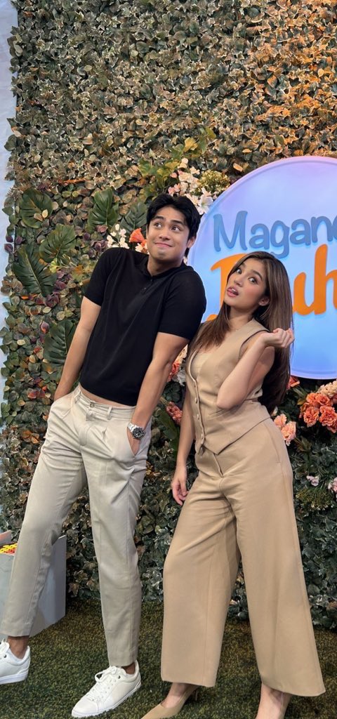 Bheng on Twitter: "RT @DDREAMERSOFC: Enjoy Showtime, DonBelle! DONBELLE 24EverInSHOWTIME # ...