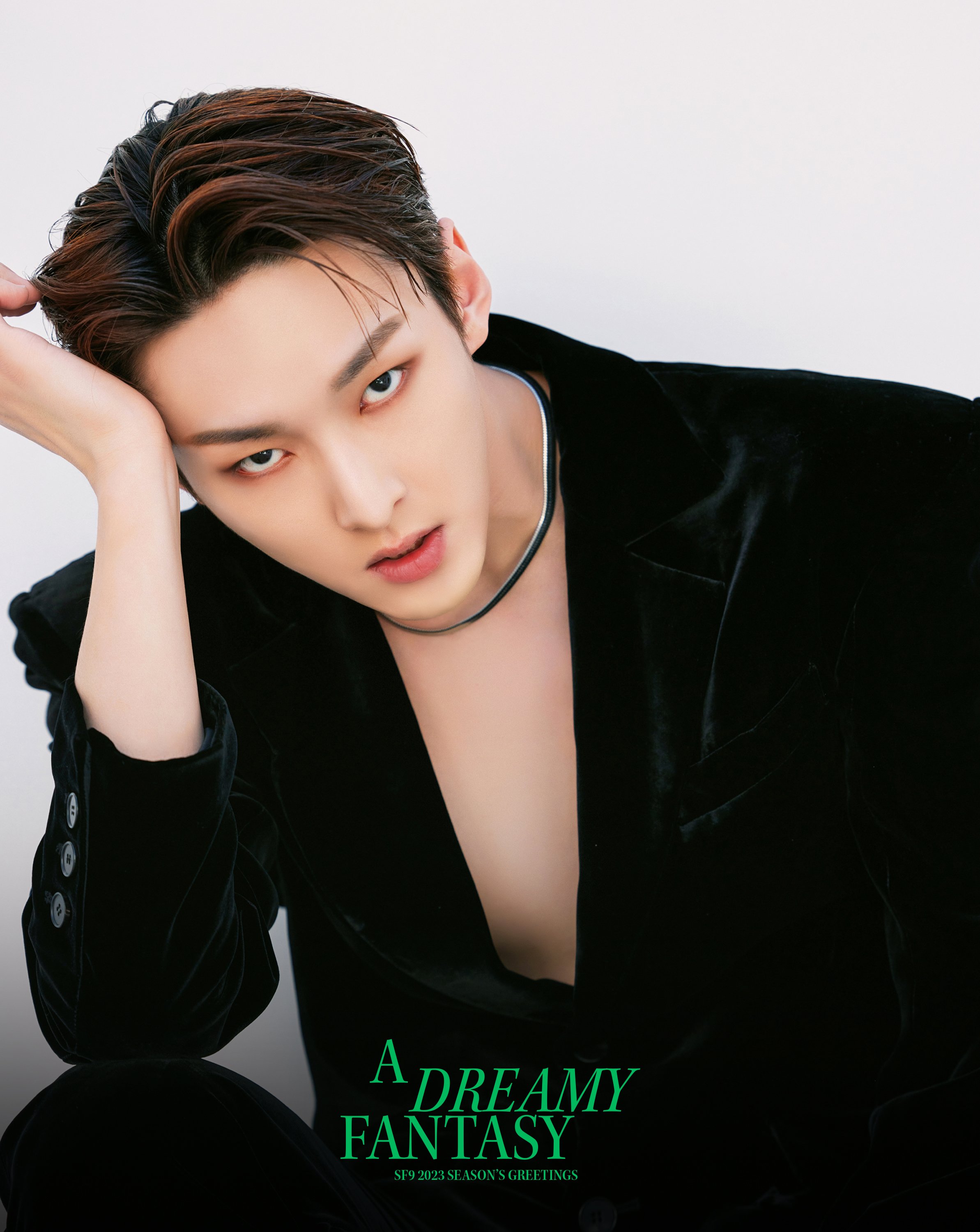 FNC_STORE on Twitter: "SF9 2023 SEASON’S GREETINGS – A DREAMY FANTASY IMAGE TEASER I 🏛 #SF9 #에스 ...