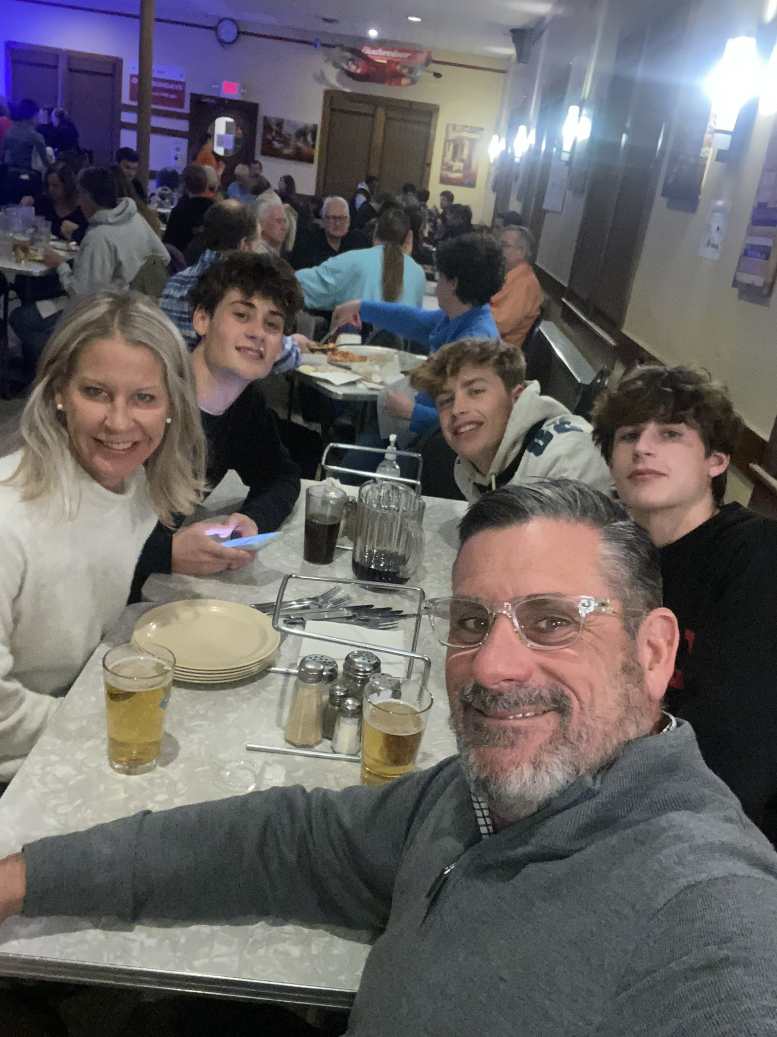 Libby Swanke Vinson on Twitter: "Best Pre-Thanksgiving spot! Grateful to have the #PartyOfFive ...