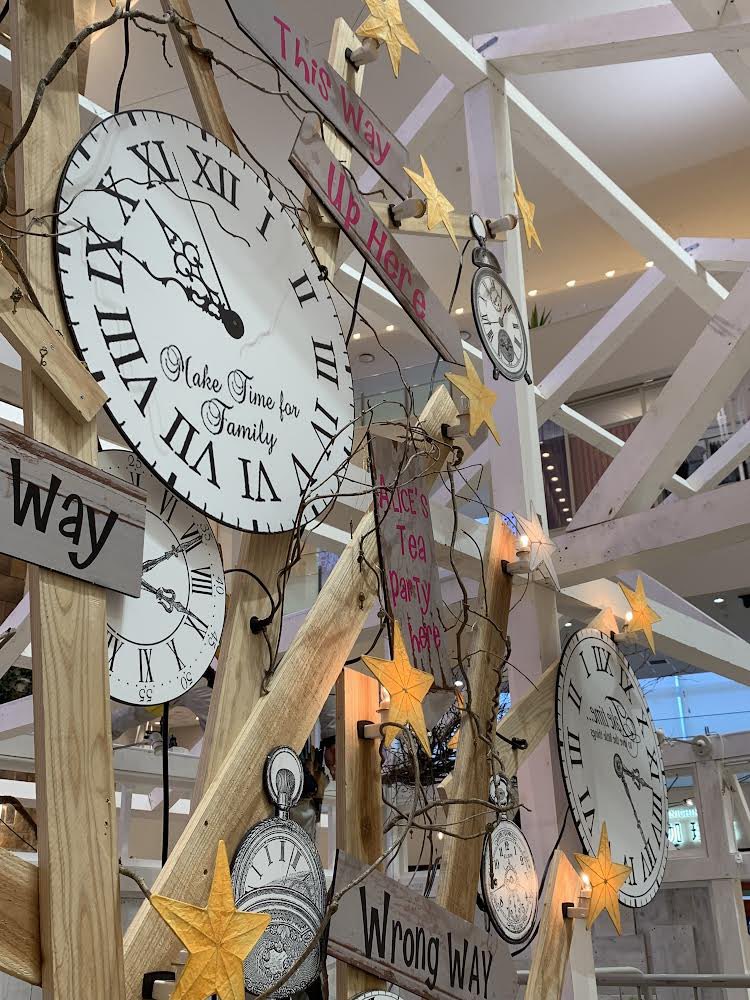 HANKYU EVENT on Twitter: "#阪急うめだ本店のクリスマス準備🎄 無事にタイムラプス動画撮れてました ️ 今日は回転しないので、また動き始めたら繋いでみたいと思います🪩 ...