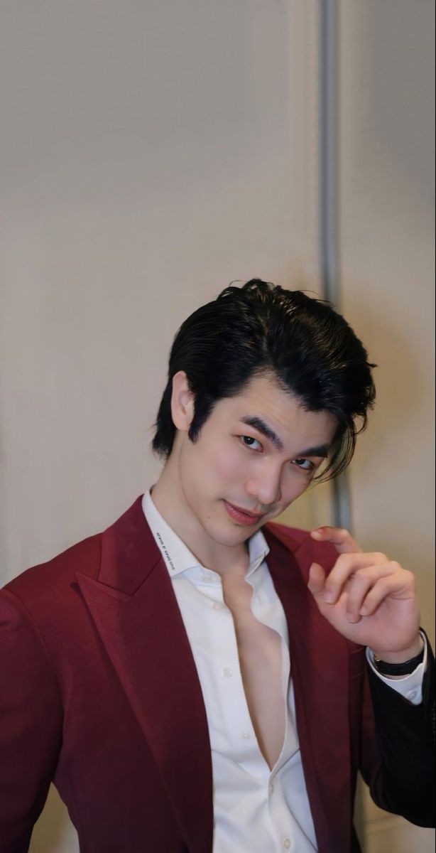 BL News - BOYNIVERS on Twitter: "Mile Phakphum daha önce Instagram üzerinden beğendiği ...