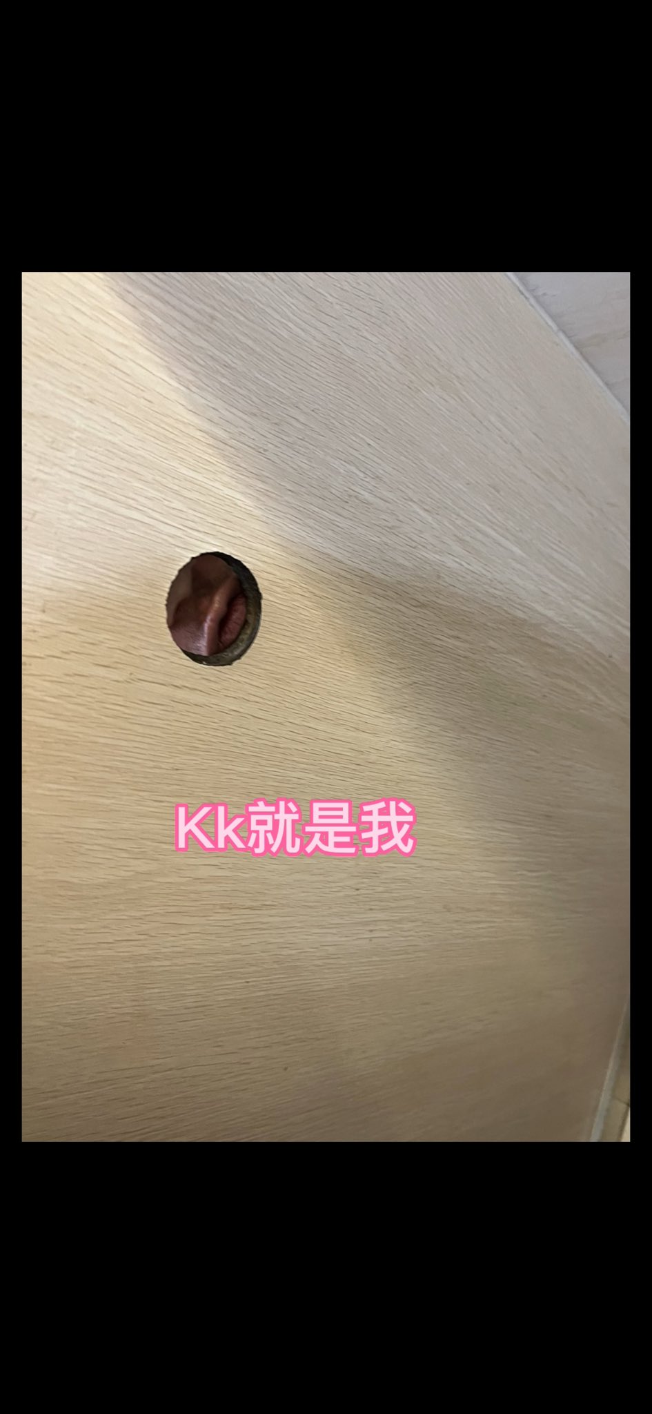 Kk就是我 On Twitter 深圳鸟洞 图一是个大叔,妈的嘴都贴在洞口了,吓死! 图二是个大叔,割的好丑! 图三撸了2分钟不到就射了! 有玩鸟洞的可以私信问地址 鸟洞 深圳