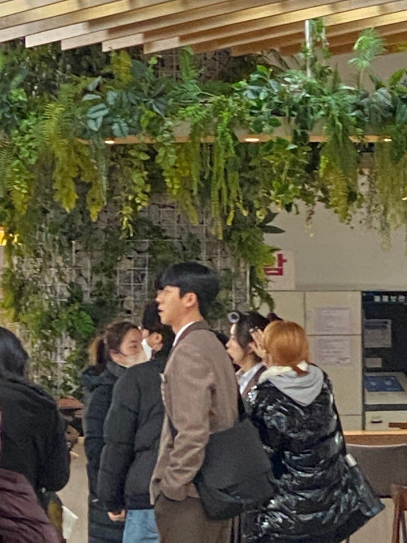 쏘다 on Twitter: "우연일까 수원 목격담 https://m.blog.naver.com/PostView.naver?blogId=sarangrachel&logNo ...