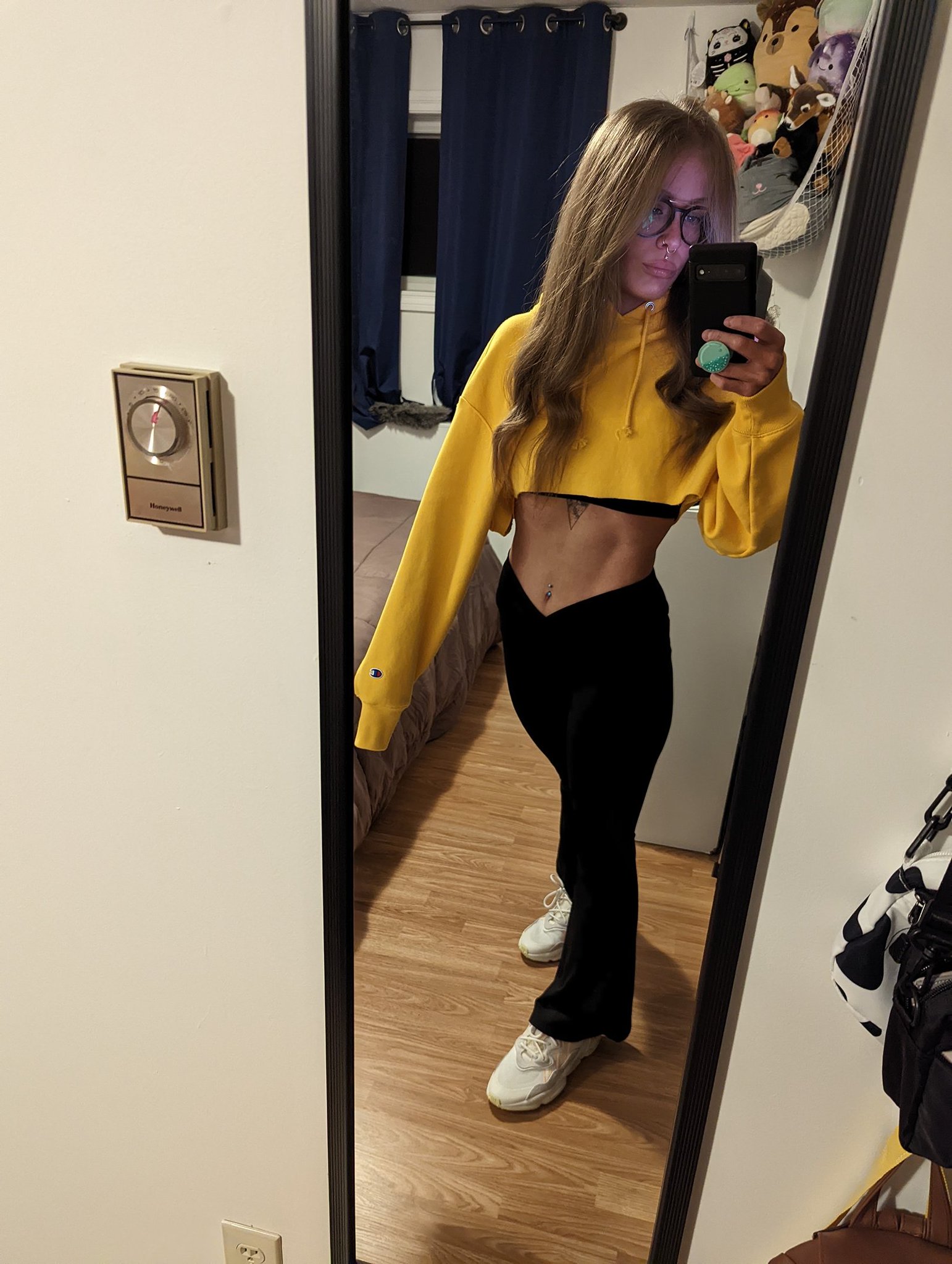 Rora on Twitter: "The bee app saw it first https://t.co/sdDFgGsvye" / Twitter