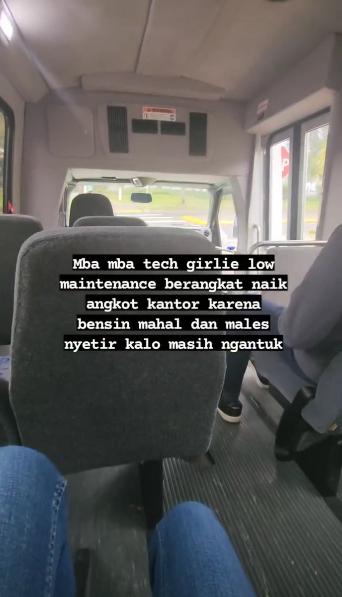 Beberapa minggu belakangan ini aku bikin series "Day in a life of mba mba tech girlie" di insta ...