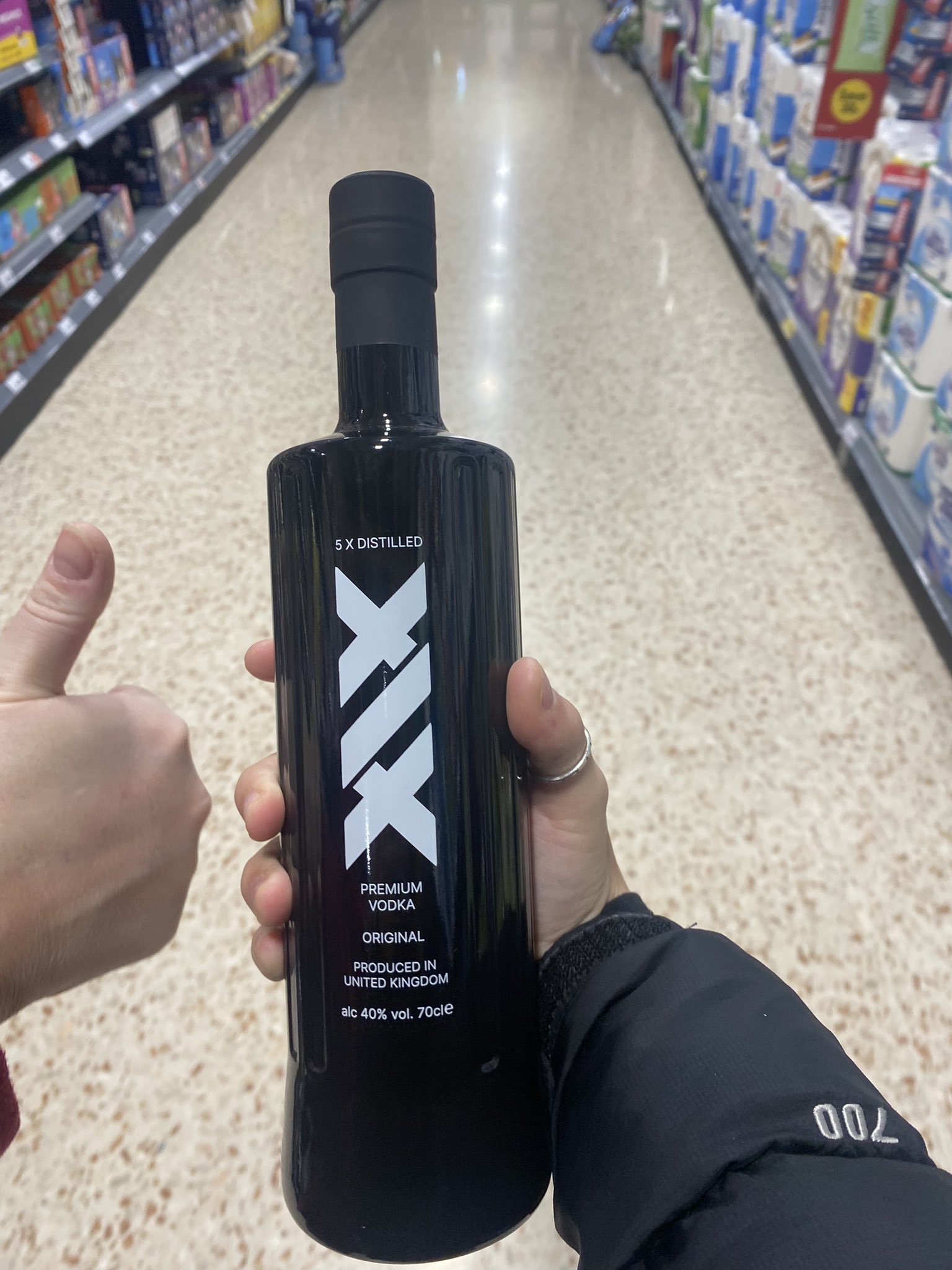 Molls on Twitter: "7:31am. wasn’t even on the shelf yet. @Sidemen @wroetoshaw @miniminter ...