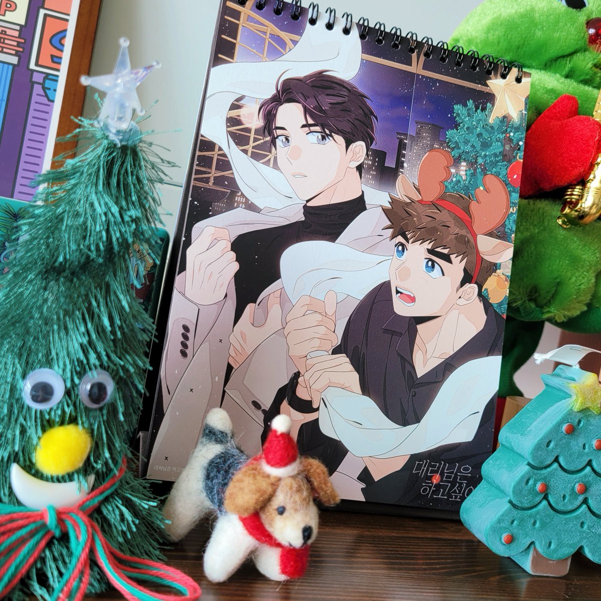 봄툰𝑩𝑶𝑴𝑻𝑶𝑶𝑵 on Twitter: "RT @yoonhee0405: 봄툰 메르헨 달력 미리 받았습니다. 참가 작가라 미리 ...