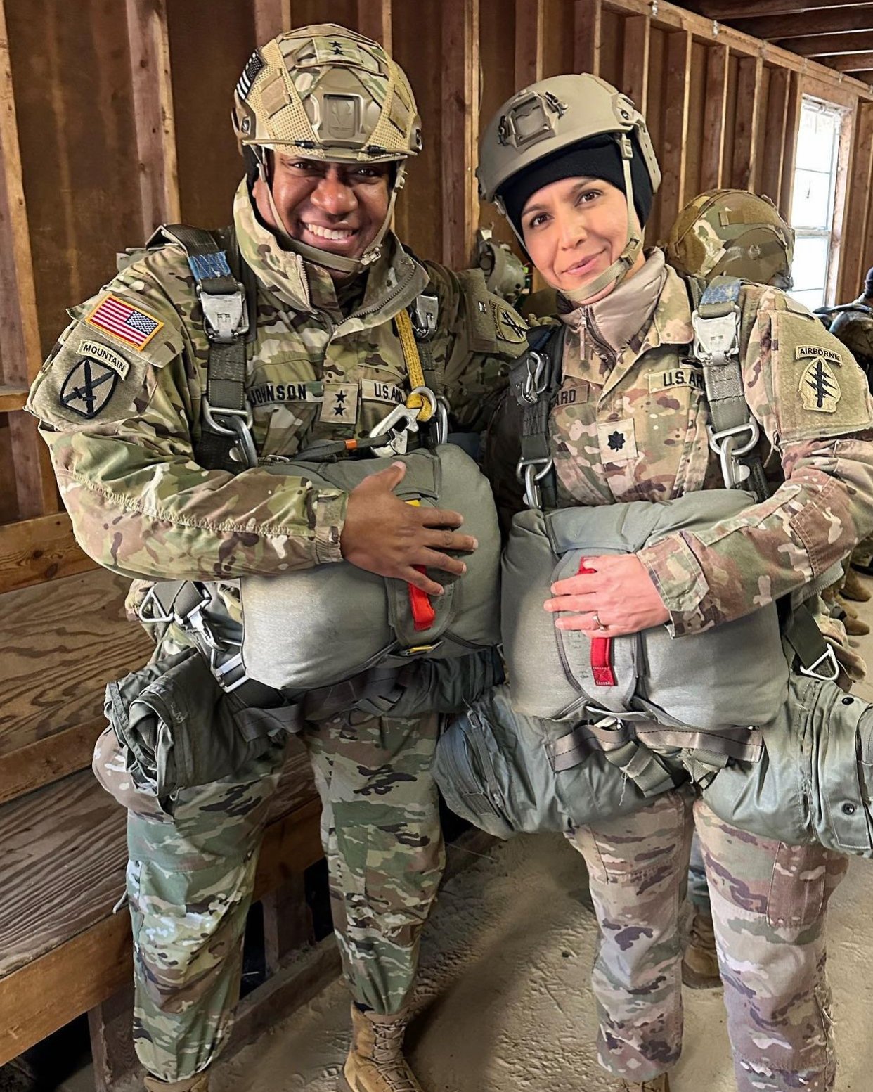 Tulsi Gabbard Military