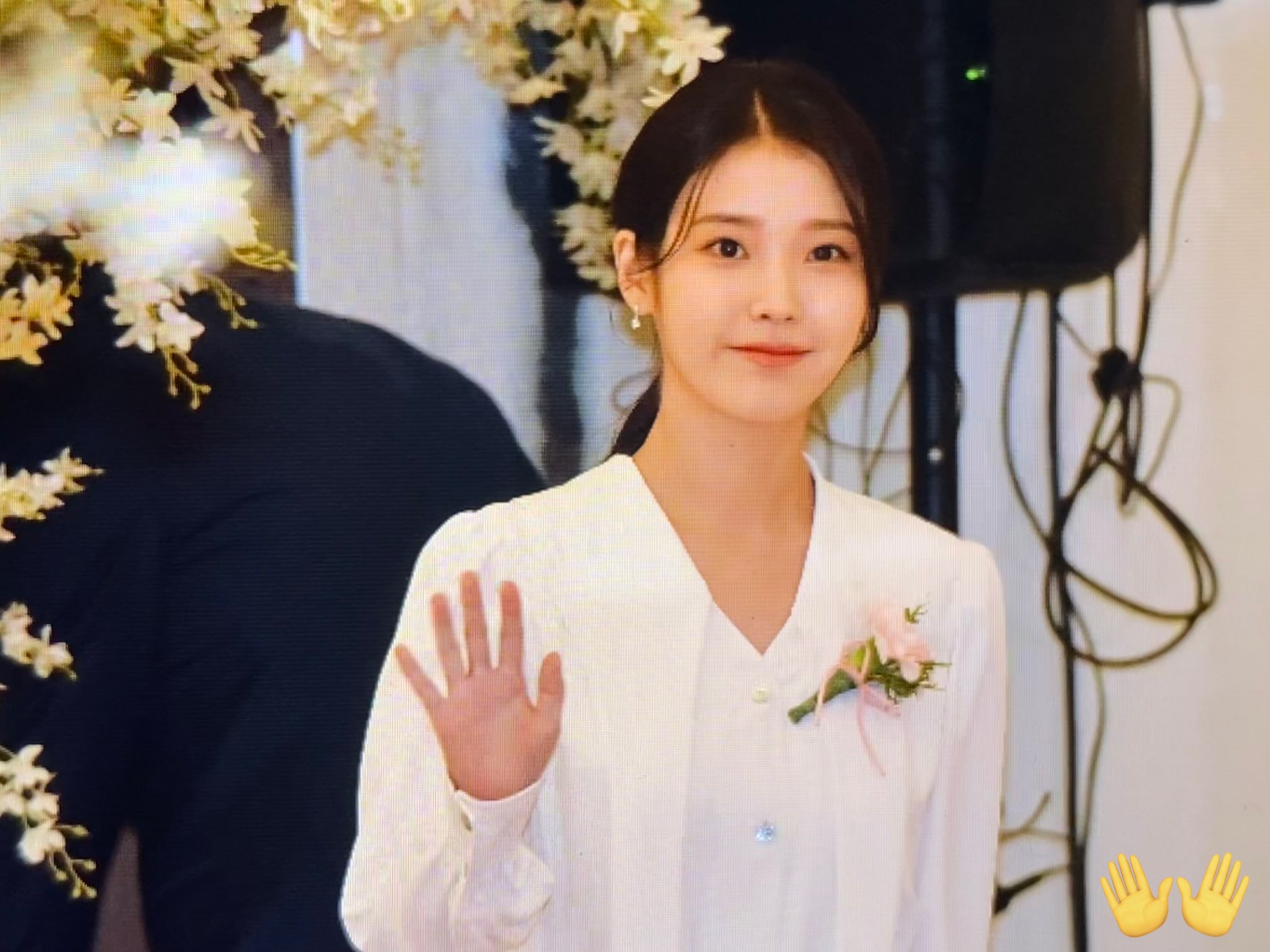 𝑩𝒍𝒖𝒆𝒘𝒊𝒏𝒈 (@iu_bluewing) / Twitter