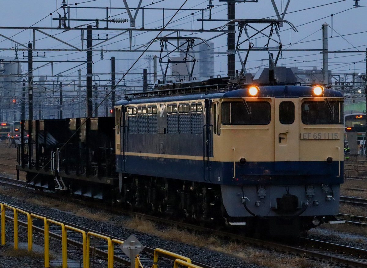 700系好きの鉄オタ on Twitter: "宇都宮配給 EF65 1115+ホキ2B"
