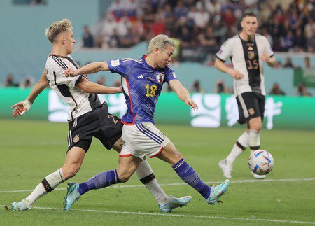 島田洋一（Shimada Yoichi） on Twitter: "決勝ゴールを決める浅野。全速力でのトラップ、体の入れ方、角度のない所からのシュート。 すべてにおいて見事。 一瞬、何が起こっ ...