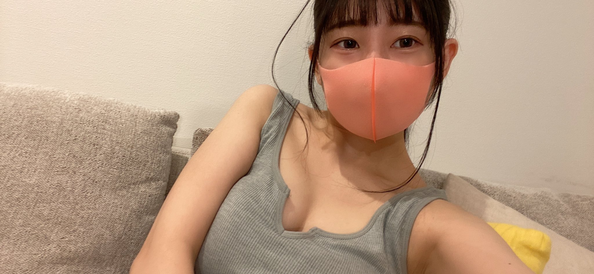 唯もJKブランドが捨てられない on Twitter: "ソファーで応援！！⚽️🌼 #サッカー日本代表 #ドイツ戦 https://t.co/PIpl3WHqPM" / Twitter