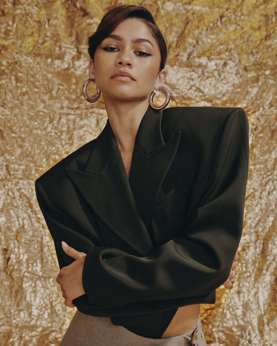 Zendaya Updates on Twitter: Zendaya Updates on Twitter: