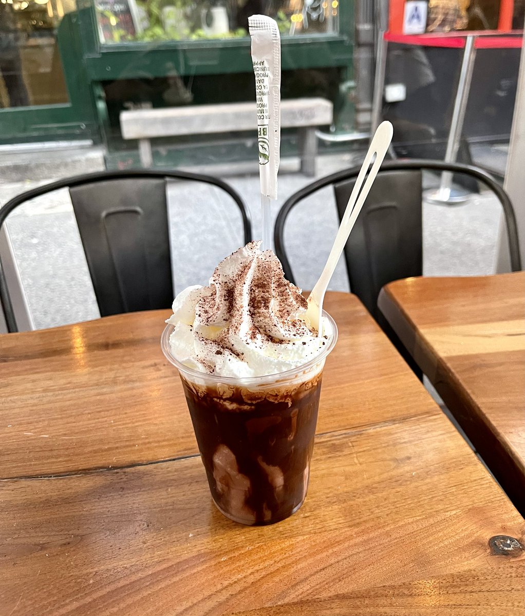 Second lunch for the culture 🍔🍫🥤 - Thread from Wifey @WifeyAlpha - Rattibha