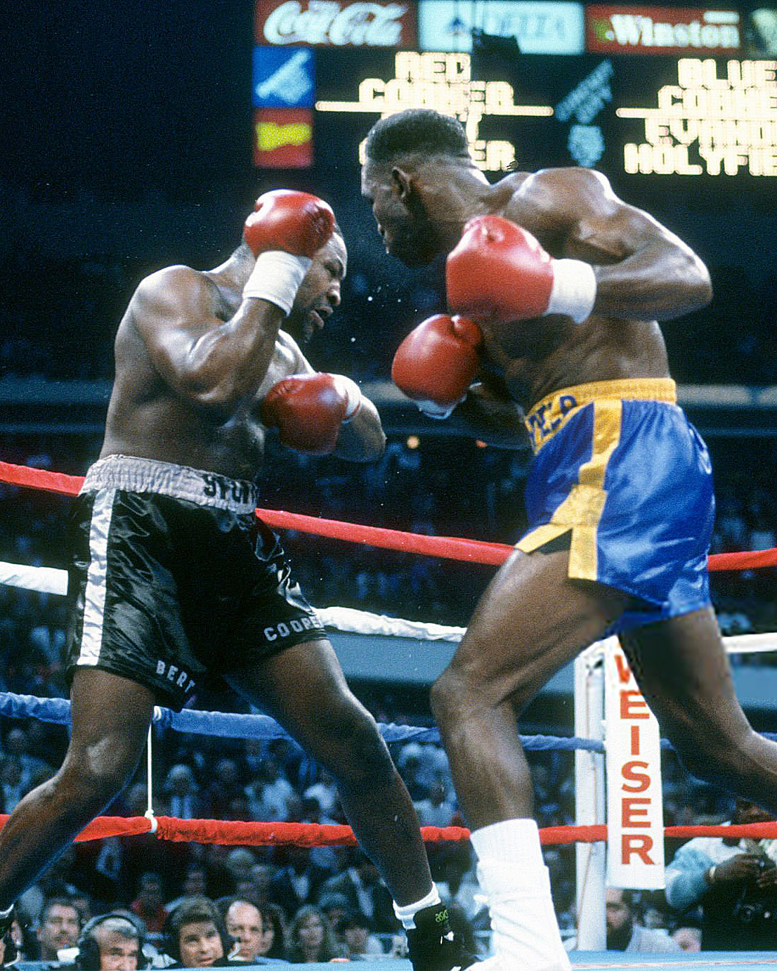 Boxing News on Twitter: "#OnThisDay: Evander Holyfield survives almighty scare to defeat an ...