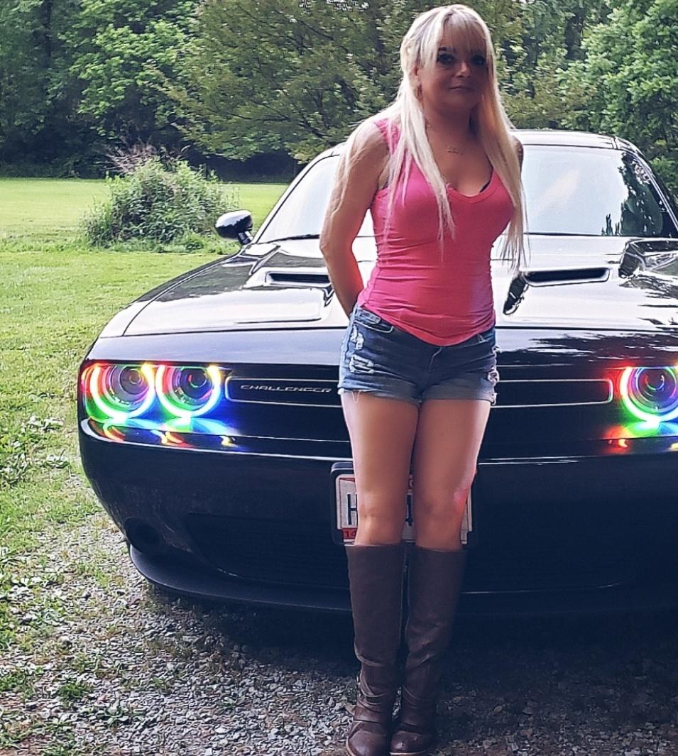 Swish Girl Art on Twitter: "Happy FRIDAY yall from the lady that paints car portraits 😎😎😎😎 https ...