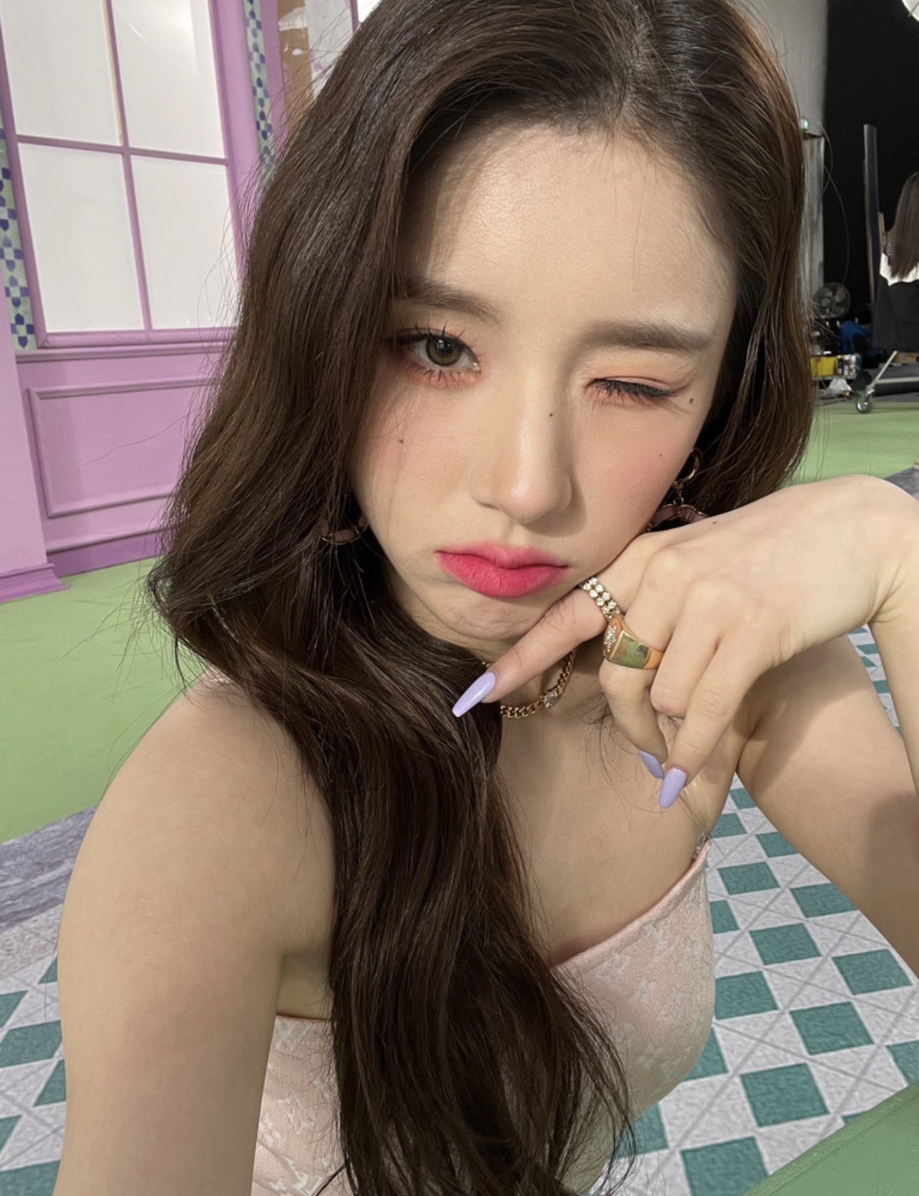 for heejin on Twitter: "the prettiest girl 🐰💗 https://t.co/WkcdlJYvM5" / Twitter