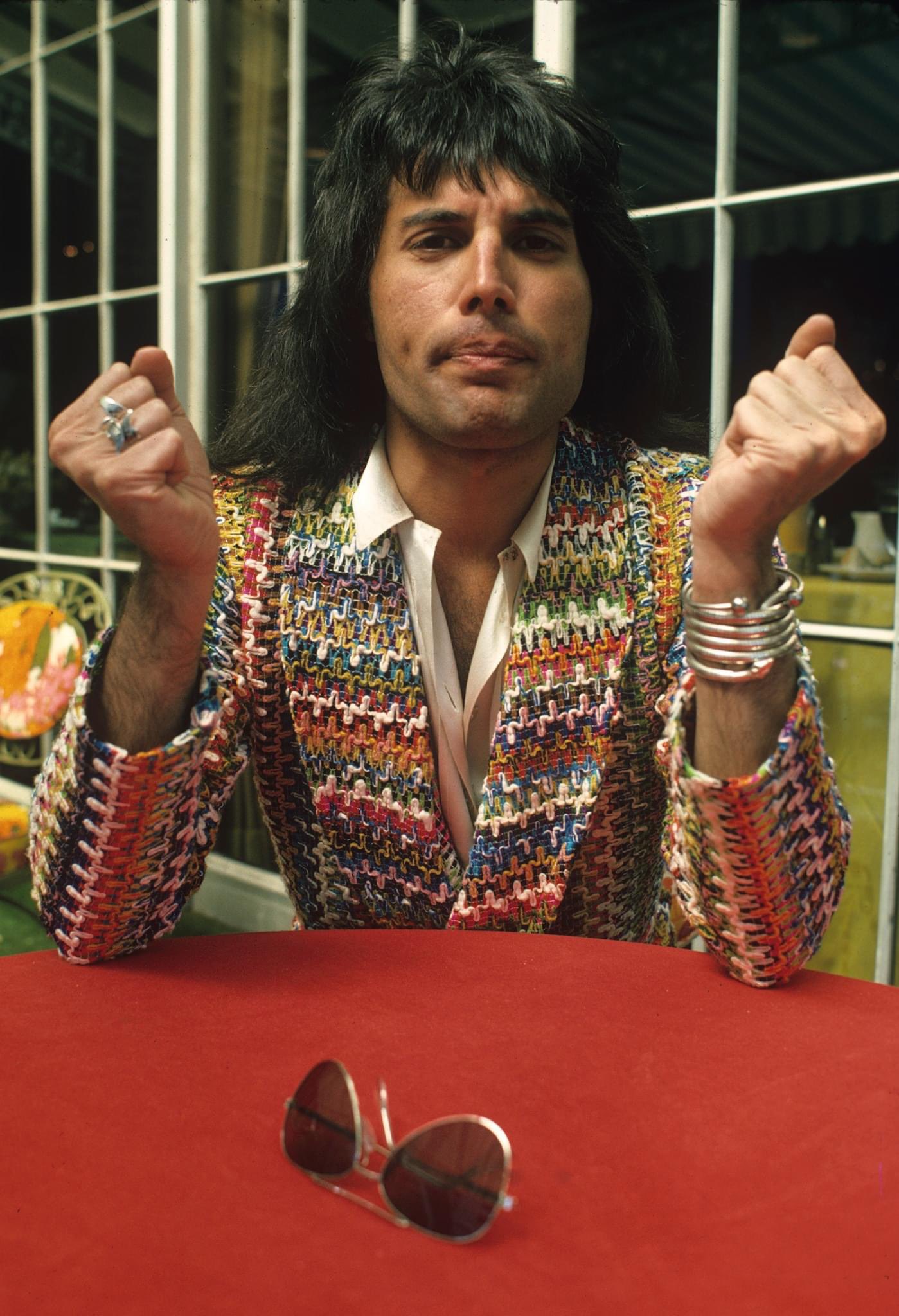 Burton Paul on Twitter: "This has got to be my favourite Freddie photo ️ #FreddieMercury https ...