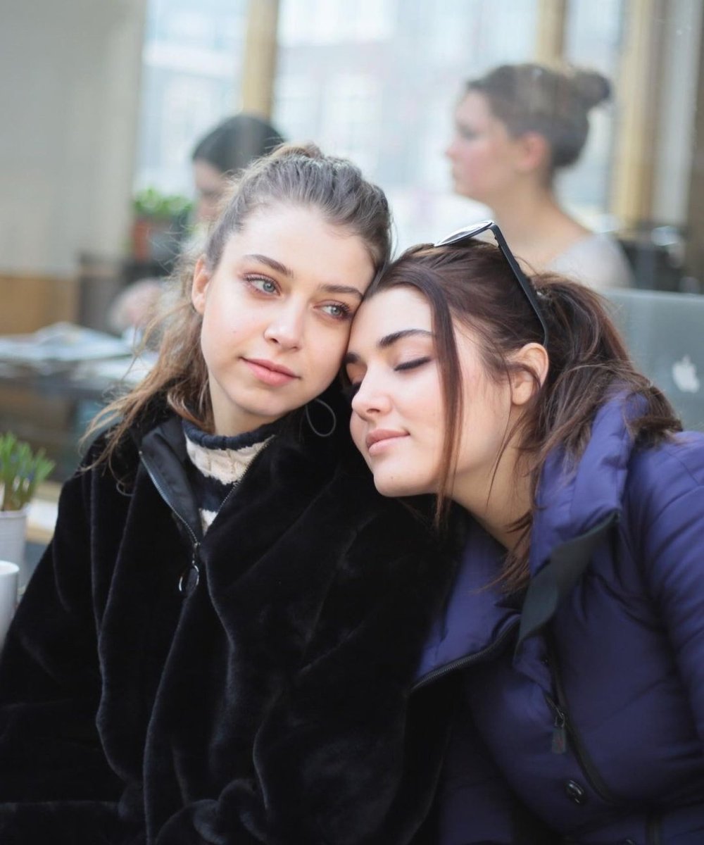 Gamze Erçel'in doğum günü kutlama post'undan💓 #HandeErçel HappyBirthday ... Gamze Erçel'in doğum günü kutlama post'undan💓 #HandeErçel HappyBirthday ...
