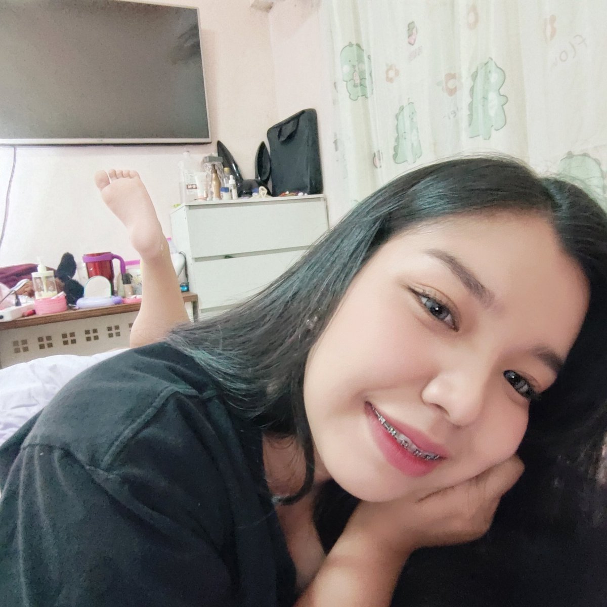 Sawitree on Twitter: "เมื่อเป็นมาโซคิสม์ แล้วลูกค้าก็เป็น ดื่มๆอยู่ก็โดนกัดไปเลยสิคะ แขนช้ำหมด ...