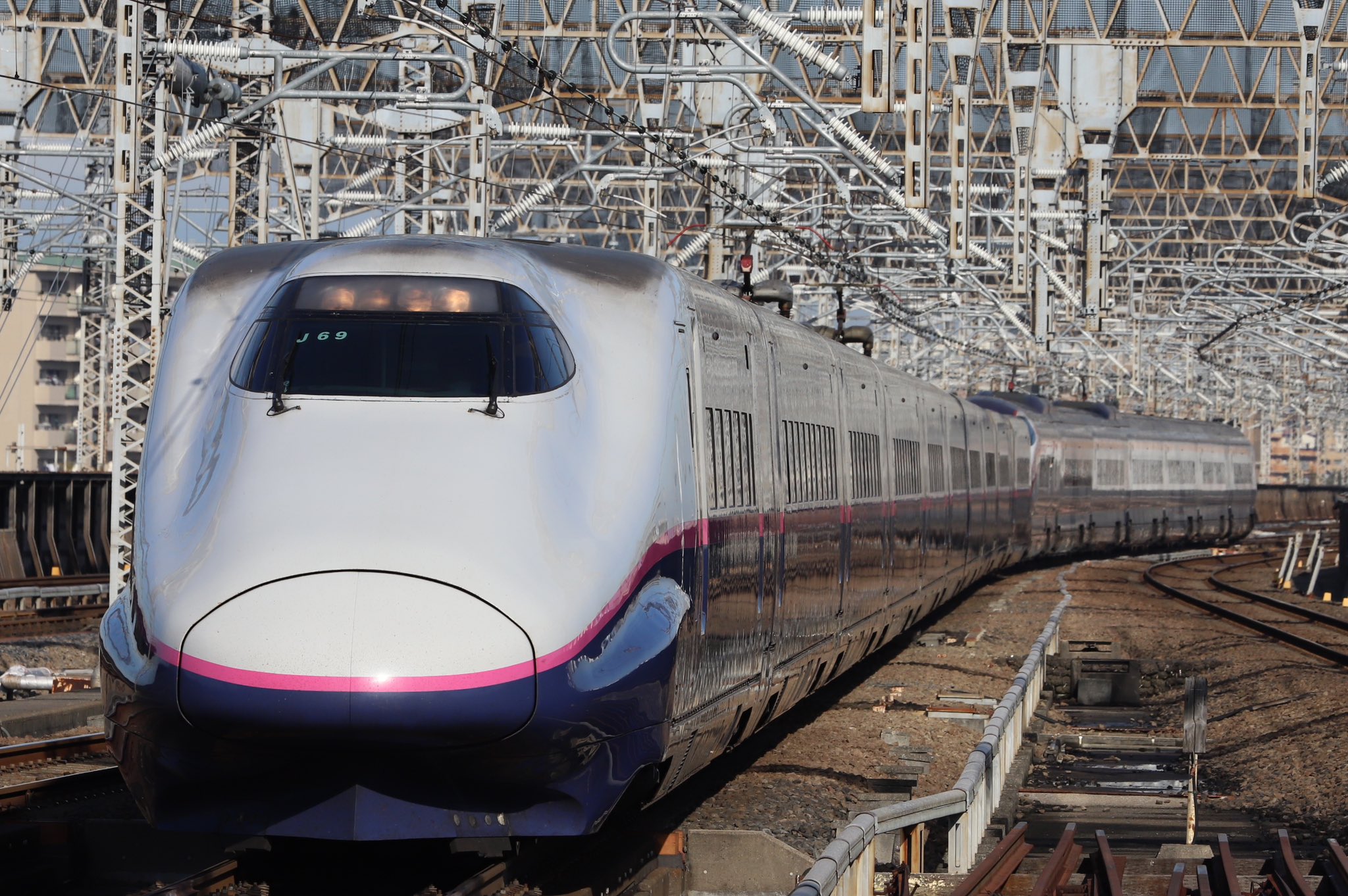 立体 on Twitter: "E2の 編成が離脱したって騒いでるケド、そこまでギャーギャー言う事 むしろ引退までのカウントダウンを自分から率先してやってる気がする😒 https://t.co ...