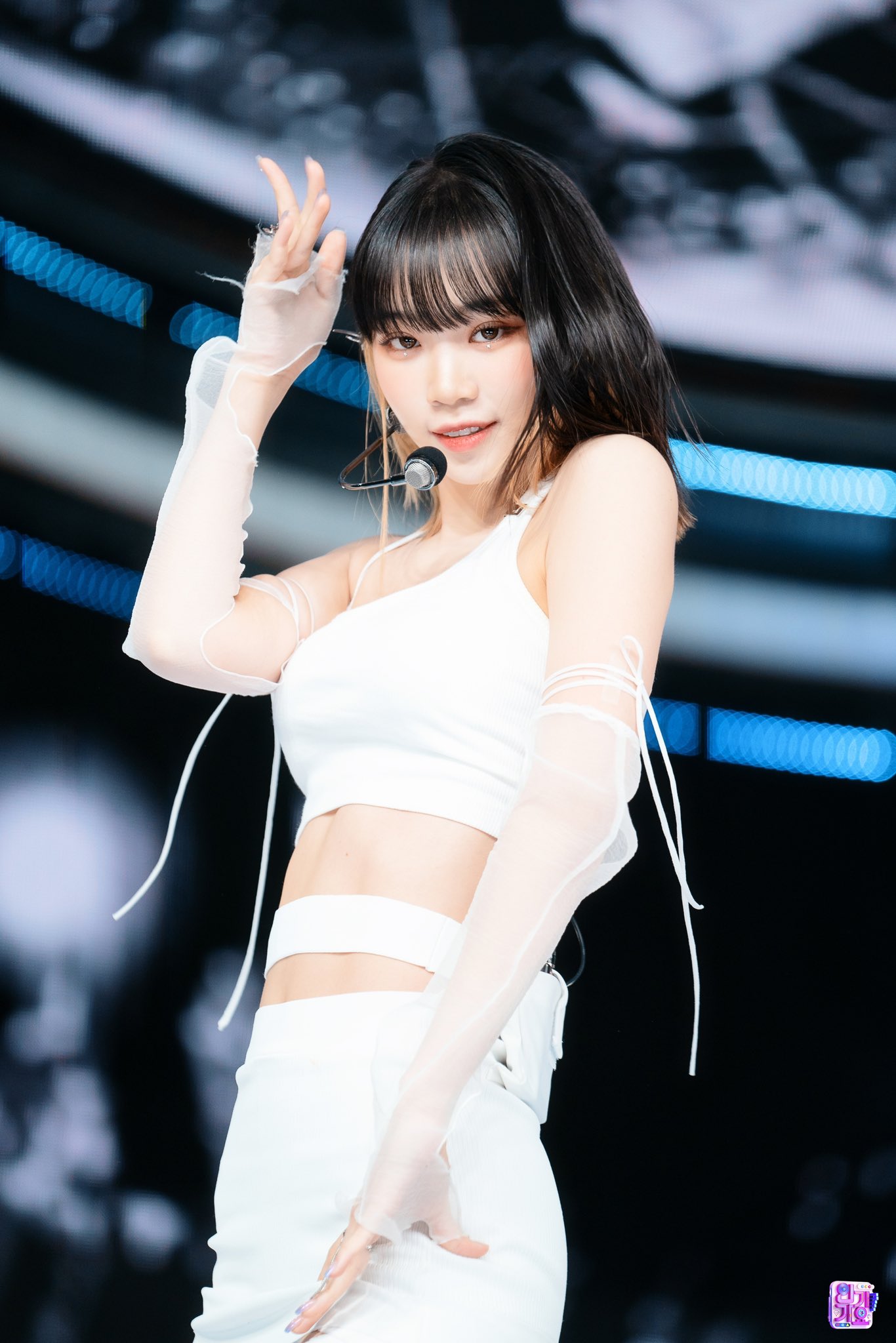 CHAEWON CENTRAL on Twitter: "📸 [PHOTO] 221124 SBS Inkigayo PD note mission with Chaewon #1 (4/4 ...