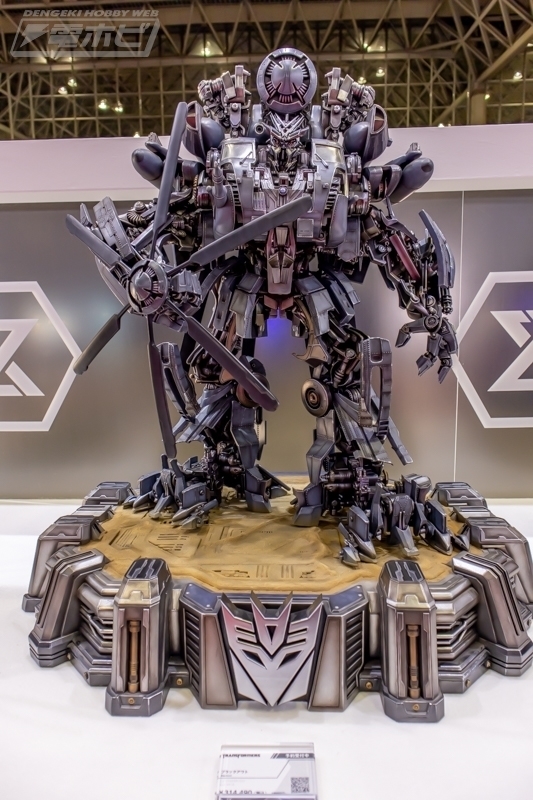 電撃ホビーウェブ on Twitter: "『#TRANSFORMERS』ブラックアウト、スコルポノック、サイドスワイプの「ミュージアムマスターライン」スタチューが展示！ https ...