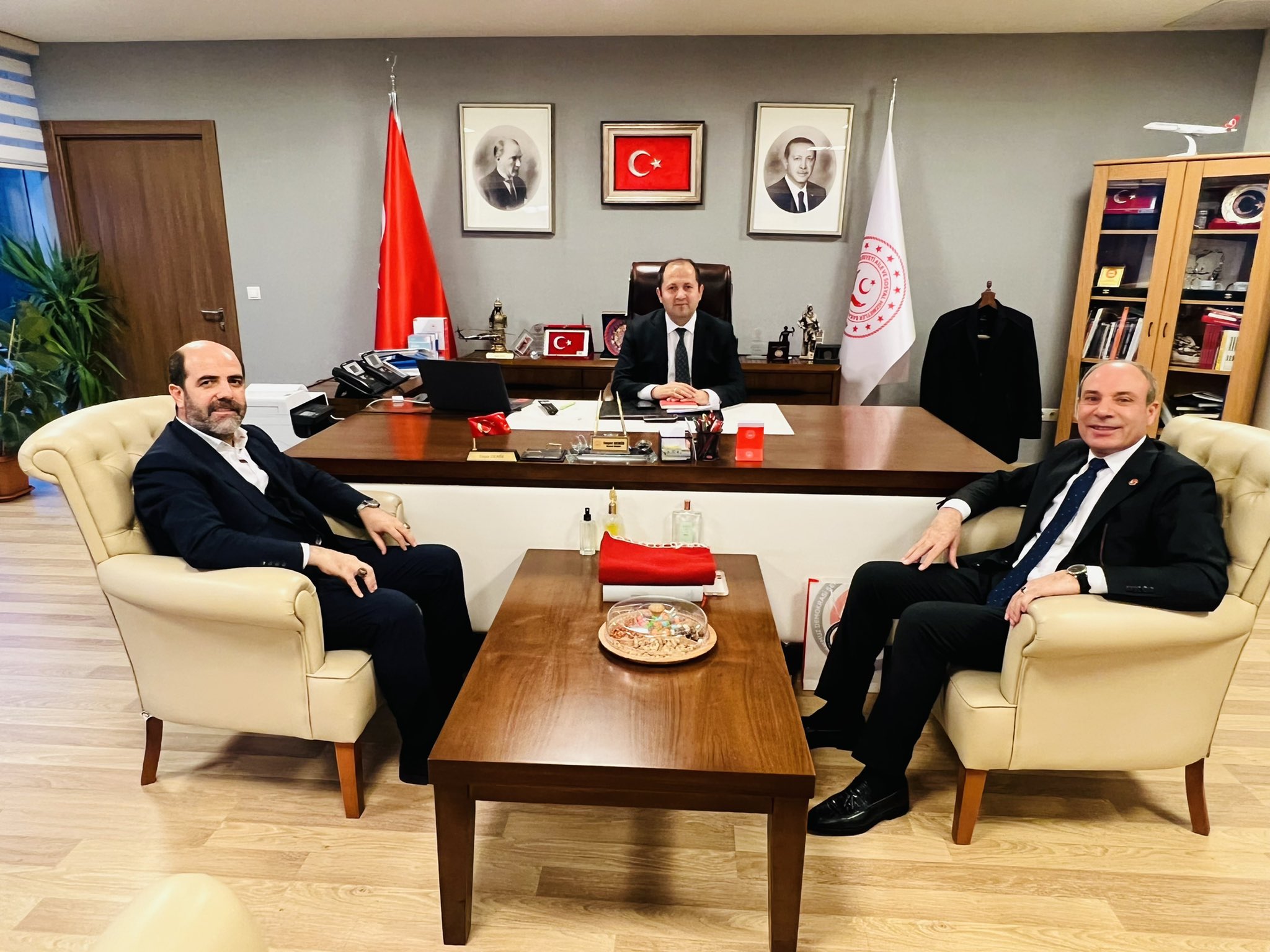 ABBAS GÜNDÜZ 🇹🇷🇹🇷🇹🇷 on Twitter: "Genel Başkanımız Sn.@ZiyaSozen İle Birlikte Aile ve Sosyal ...